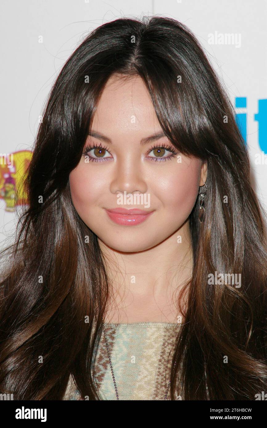 Anna Maria Perez de Tagle at the Fraggle Rock Benefit Event. Arrivals ...