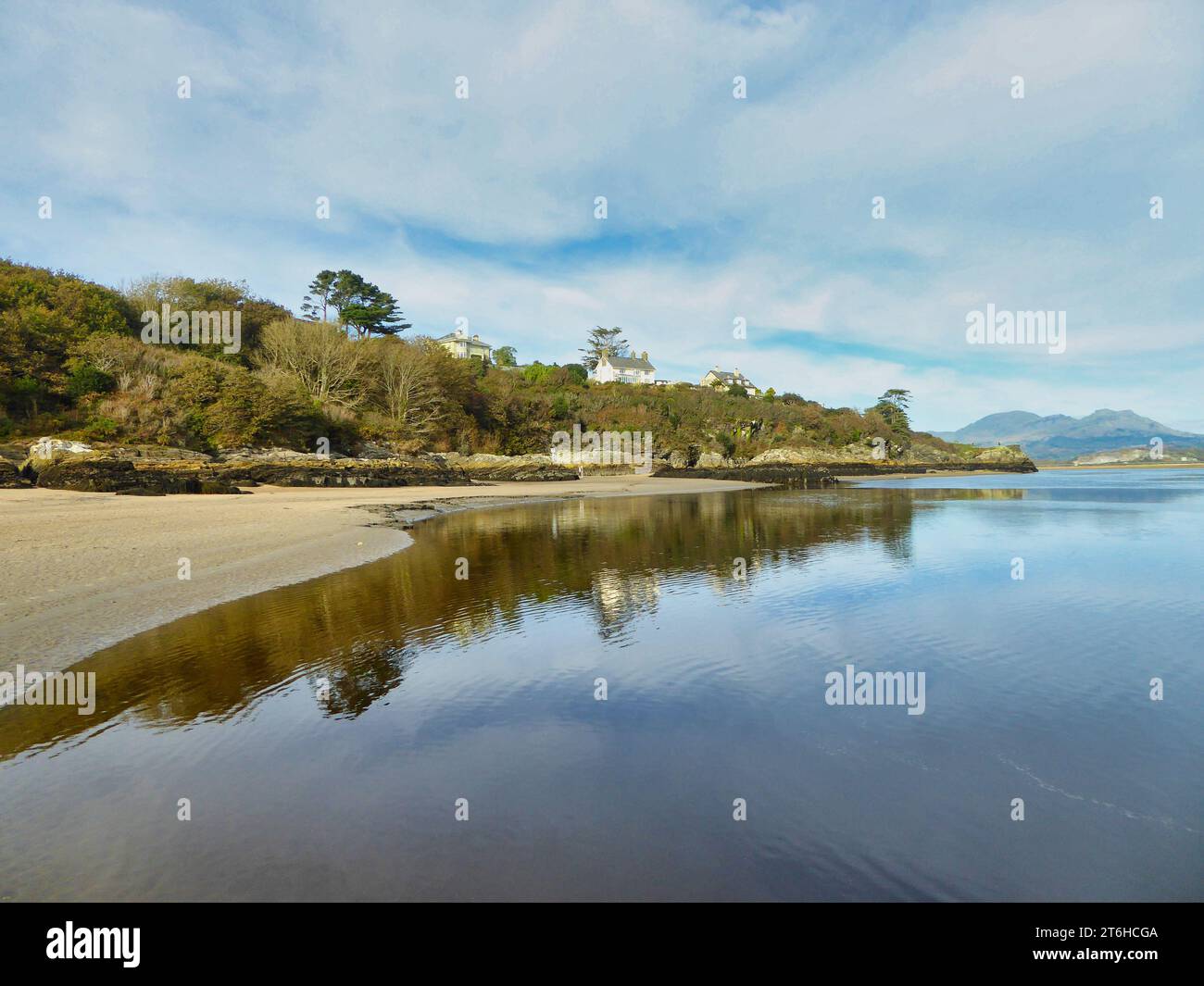 Borth-y-Gest, Porthmadog, Gwynedd, North Wales, UK Stock Photo - Alamy