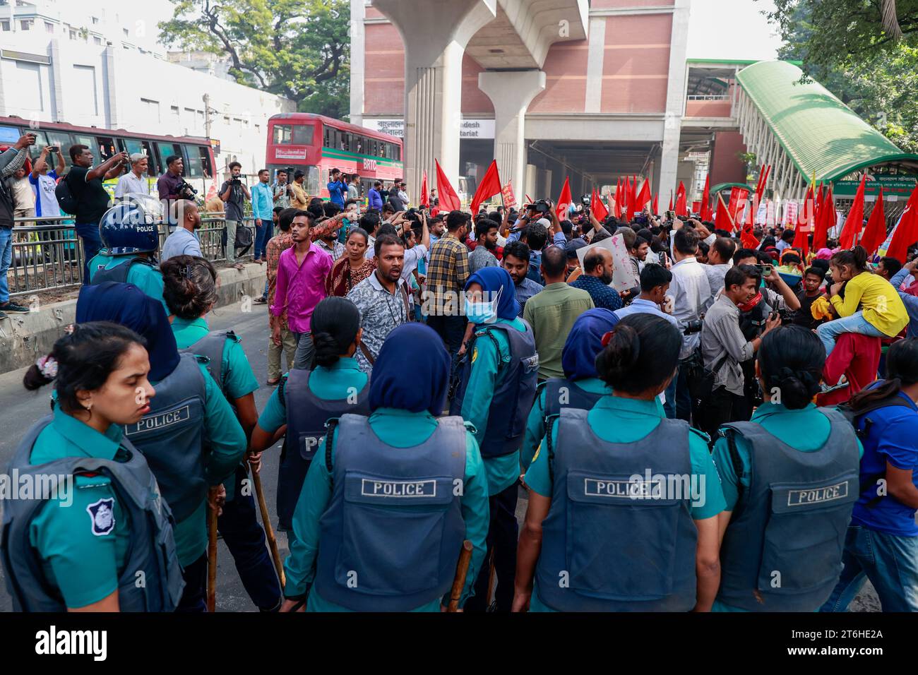 Minimum wage slogan hi-res stock photography and images - Alamy