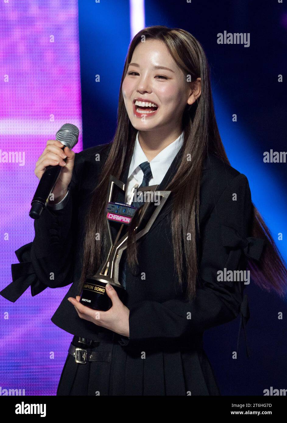 Goyang, South Korea. 8th Nov, 2023. Japanese Mako, Mayuka, Maya, Riku ...