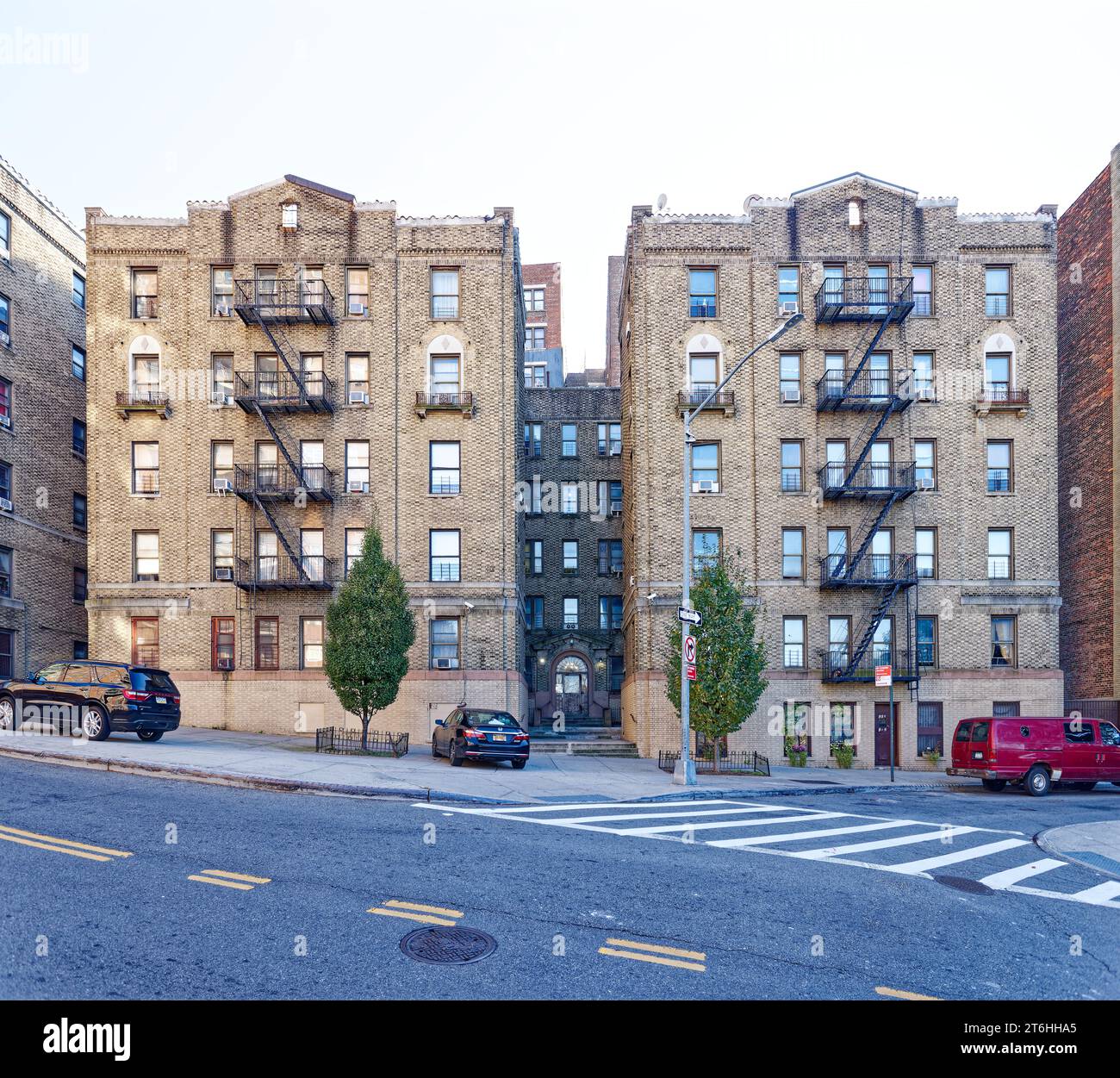 96 Wadsworth Terrace, an Emery Roth-designed two-wing apartment ...
