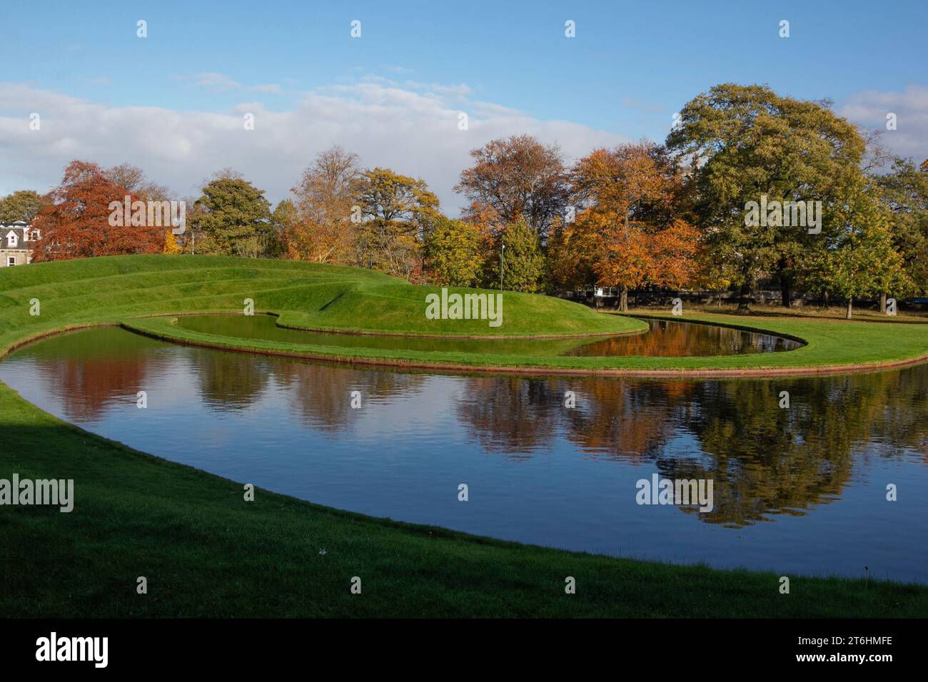 Edinburgh: Landform by Charles Jencks in front of National Galleries of ...