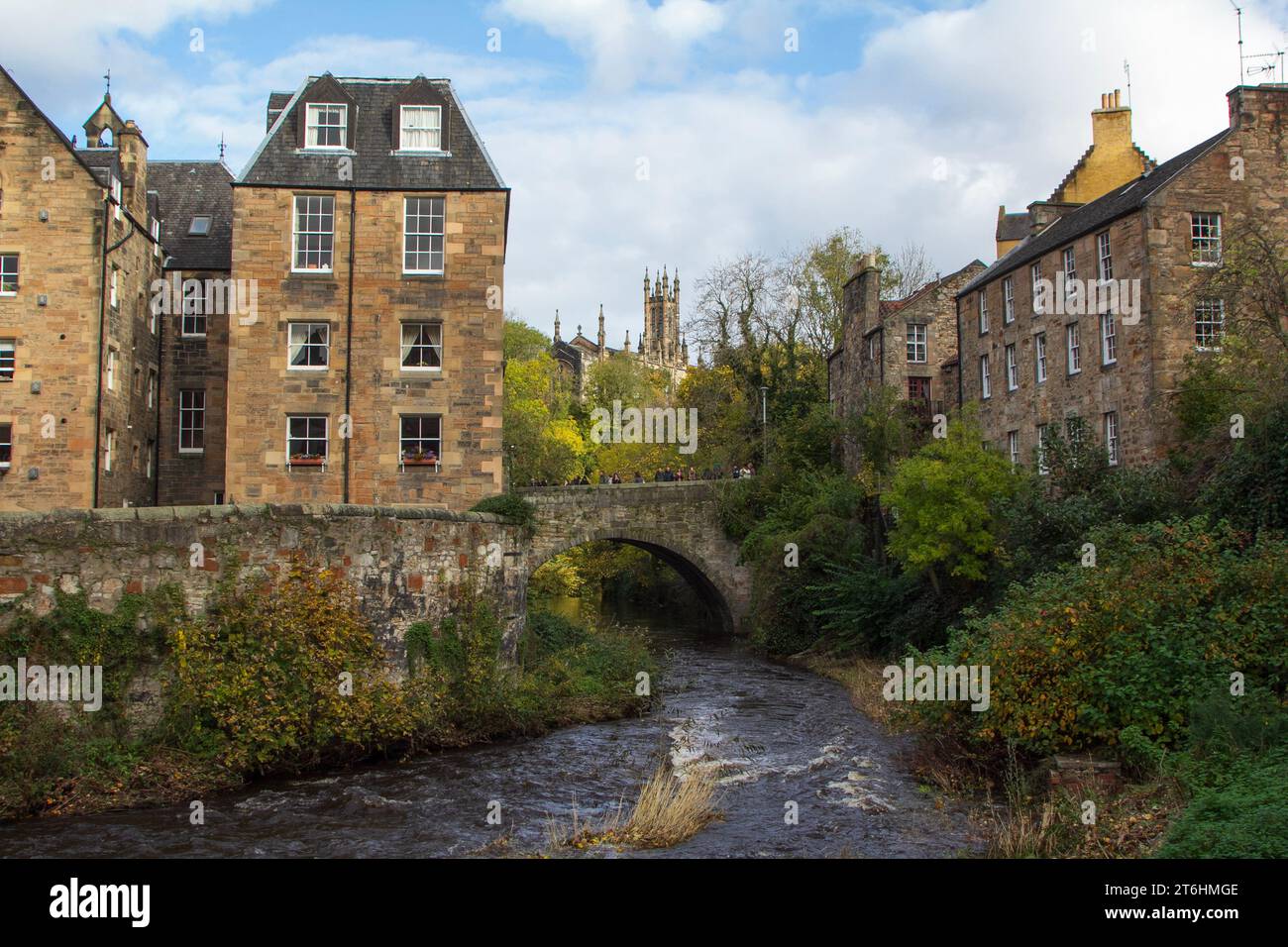 Edinburgh: the Water of Leith runs under Bells Brae bridge in Dean ...