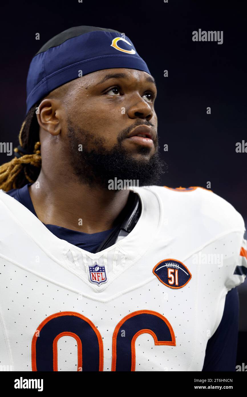 Chicago Bears defensive tackle Zacch Pickens (96) before an NFL ...