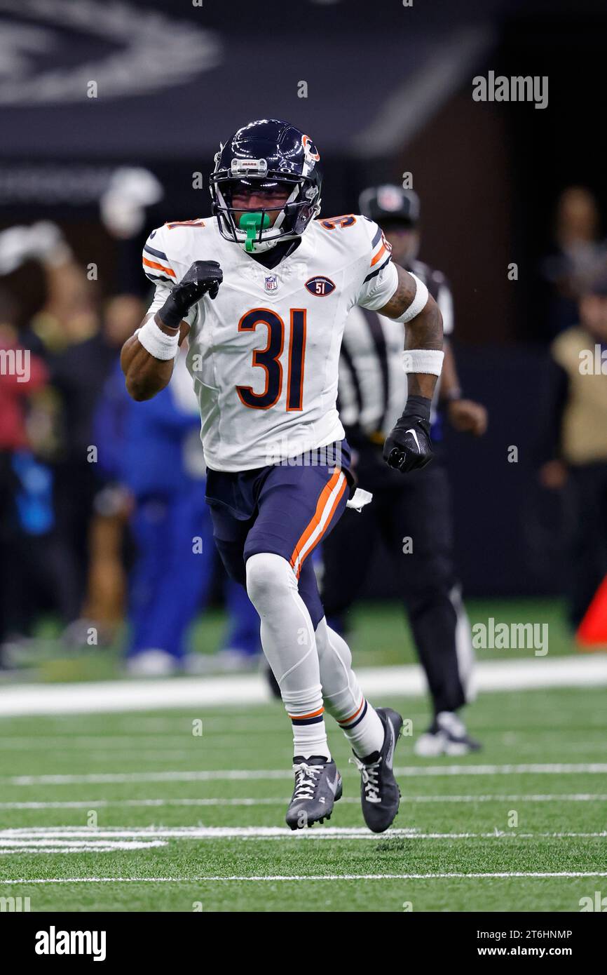 Chicago Bears cornerback Jaylon Jones (31) during an NFL football game ...