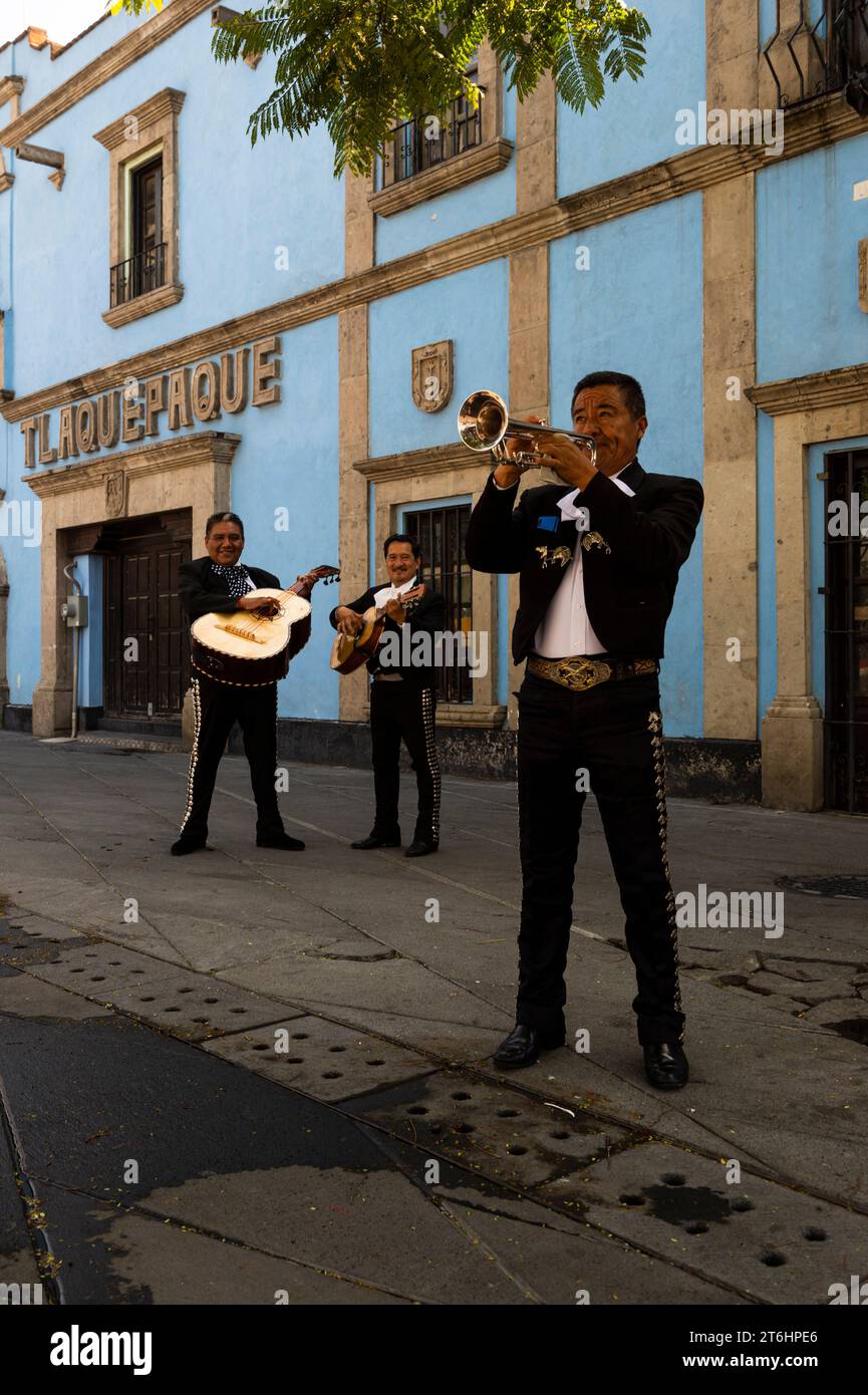Plaza garibaldi with mariachis hi-res stock photography and images - Alamy