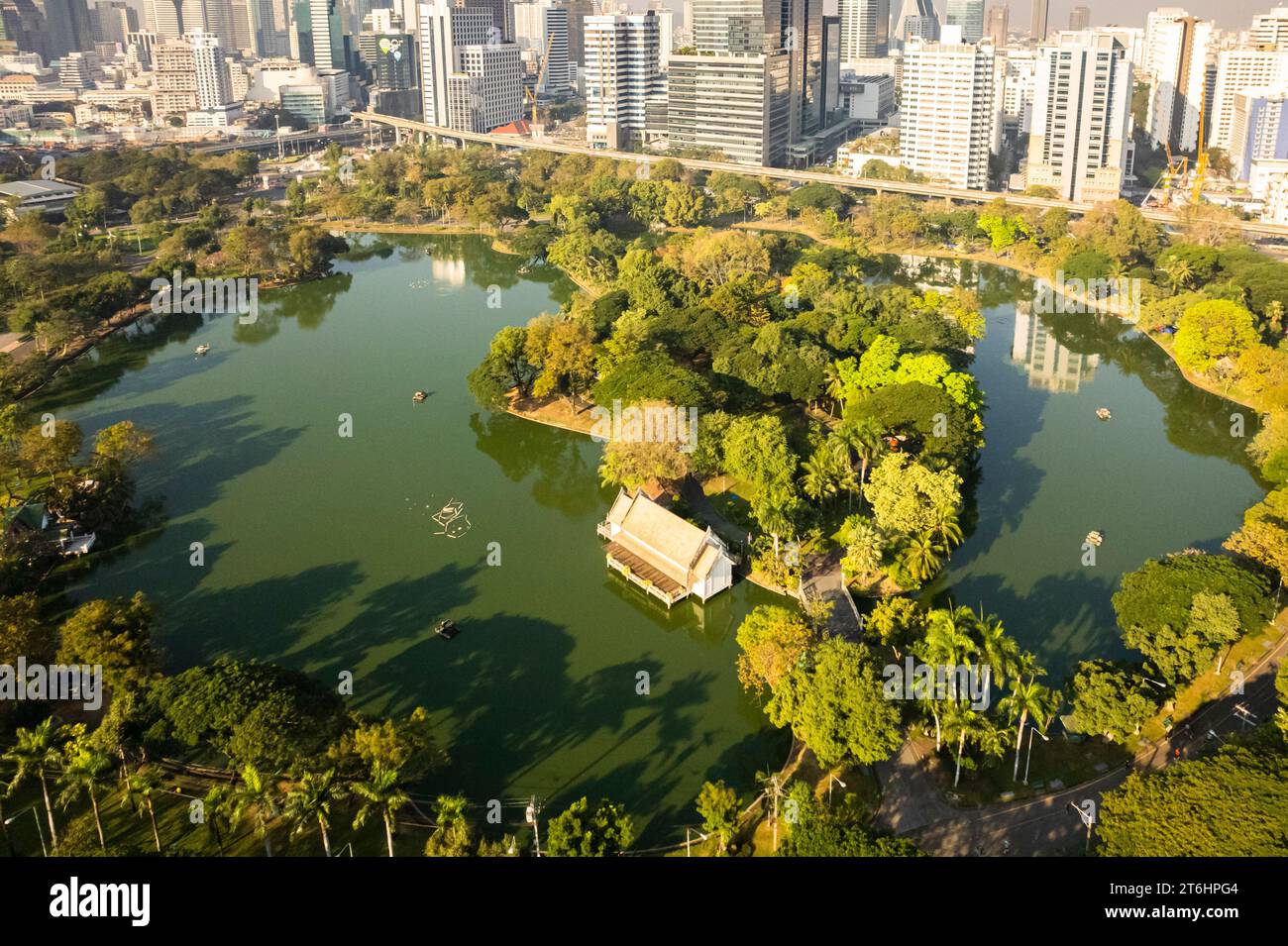 Bangkok skyline lumpini park hi-res stock photography and images - Alamy