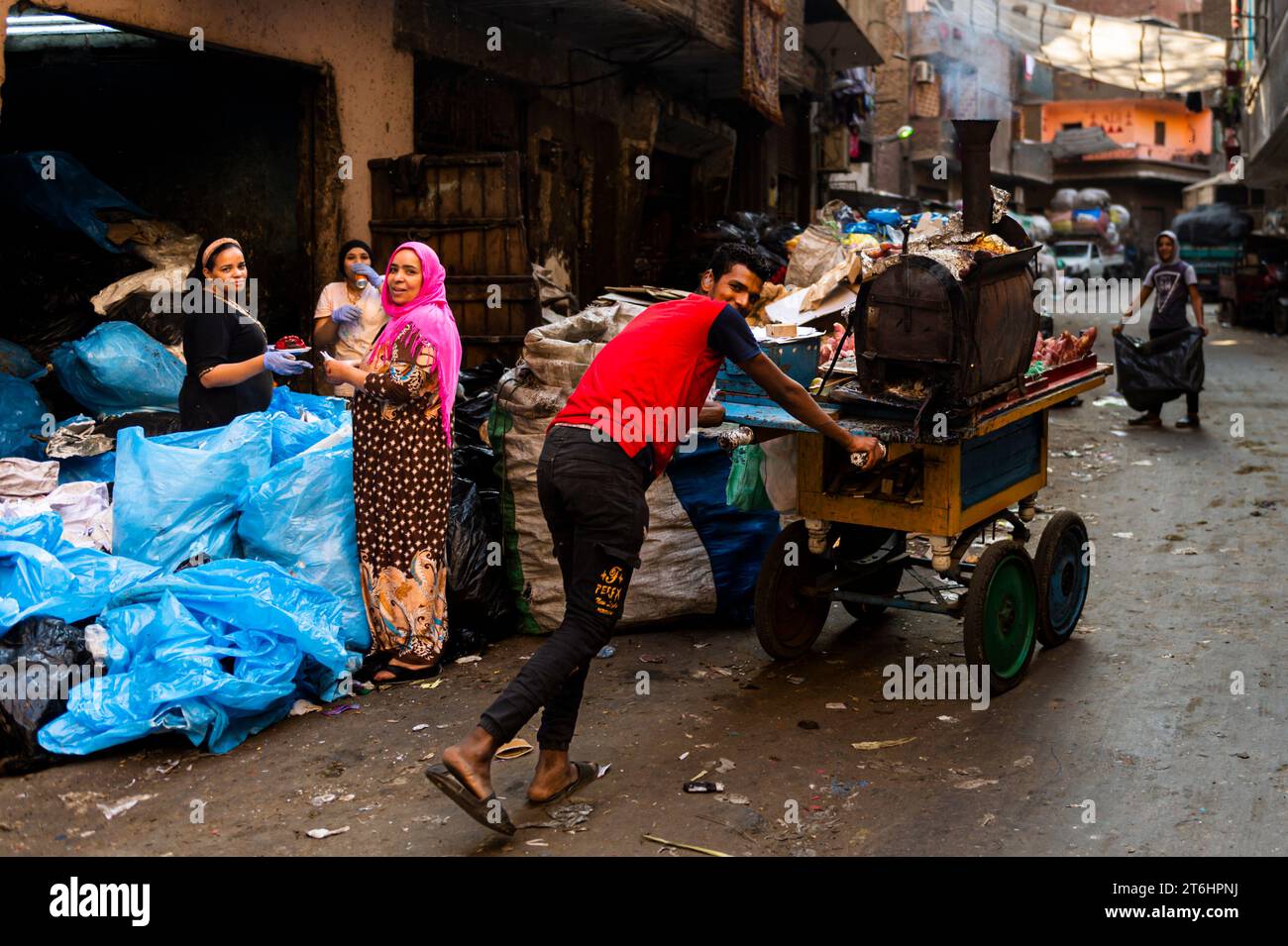 Garbage city egypt recycle hi-res stock photography and images - Alamy