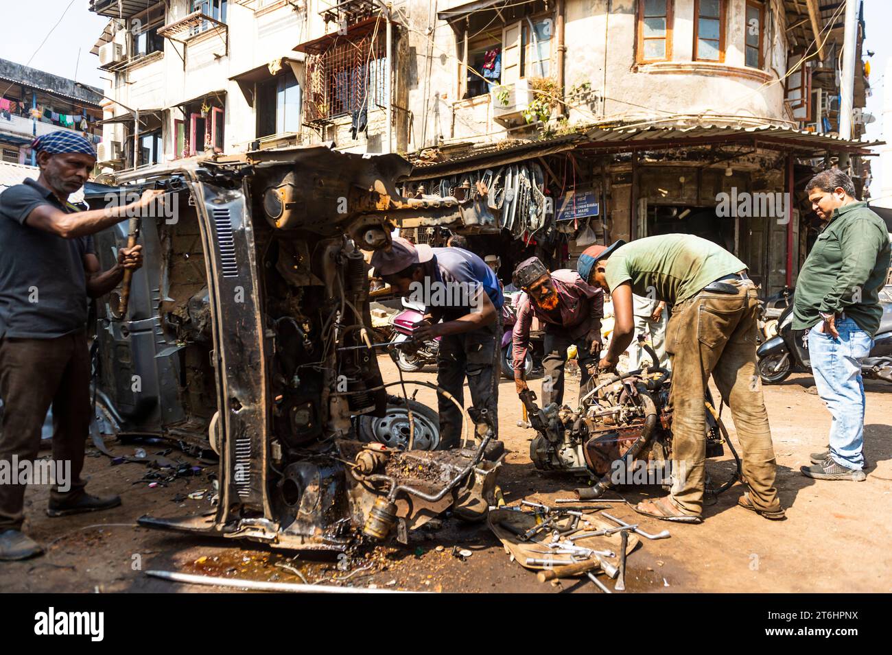 Chor bazaar mumbai india hi-res stock photography and images - Alamy