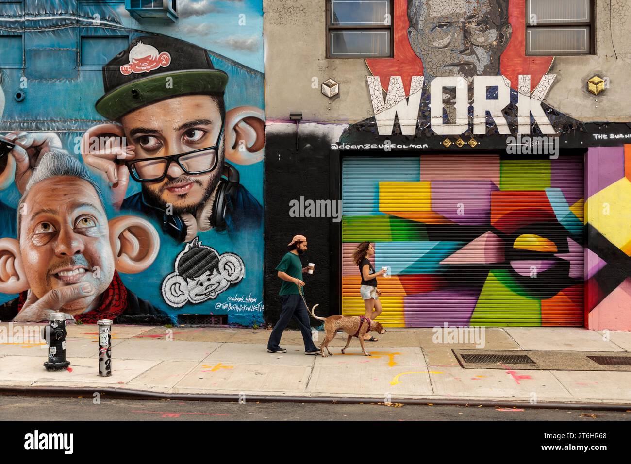 Walking in front of street art hi-res stock photography and images - Alamy