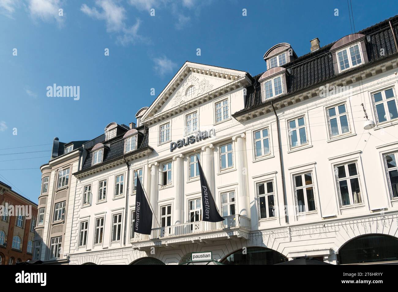 Neoclassicism design hi-res stock photography and images - Alamy