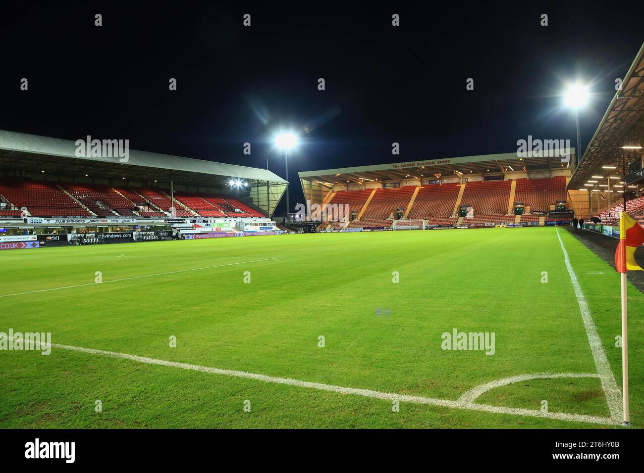 East End Park, Dunfermline, UK. 10th Nov, 2023. Scottish Championship ...