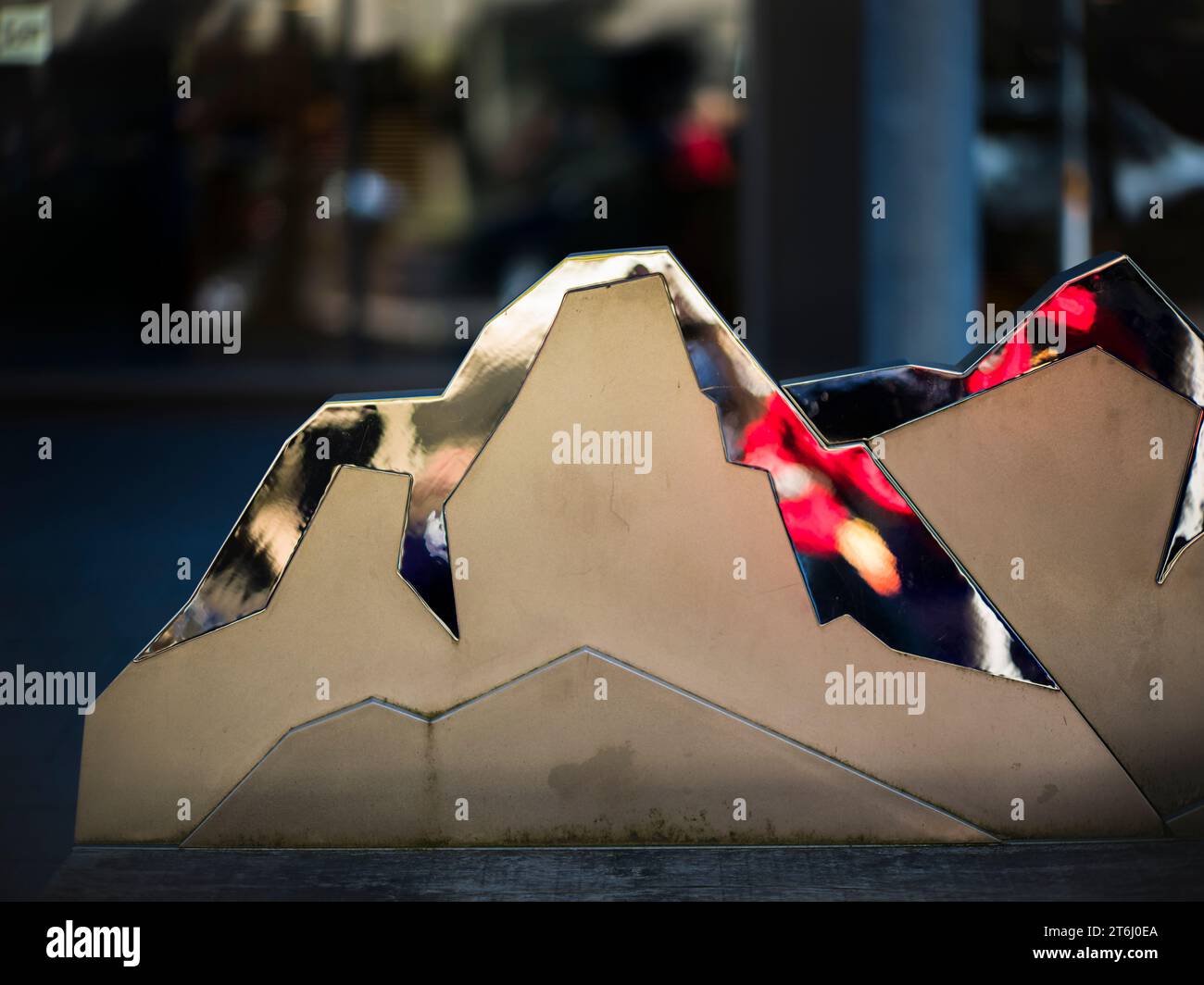 Modern art bench hi-res stock photography and images - Alamy