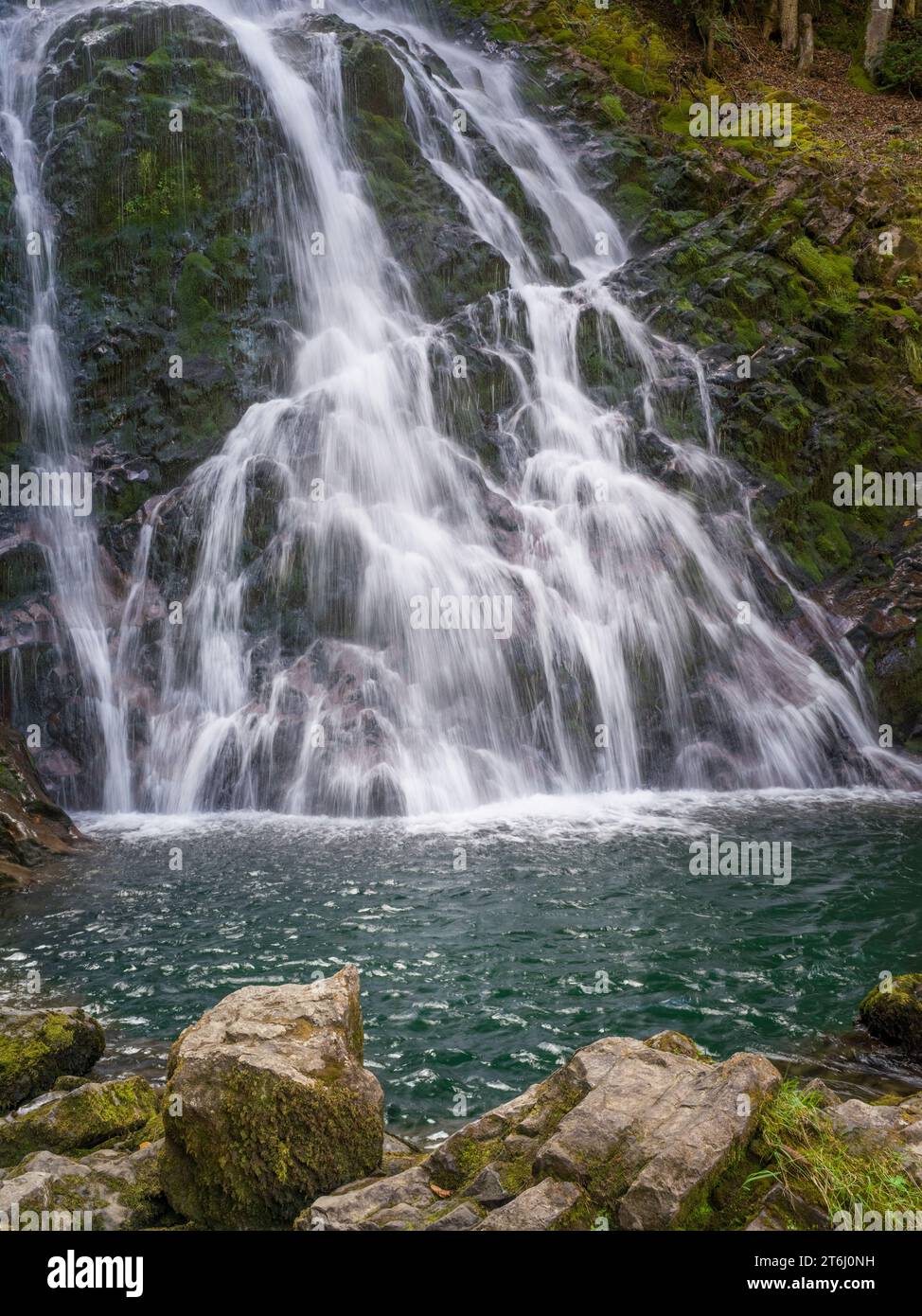 Giessbach switzerland waterfall hi-res stock photography and images - Alamy
