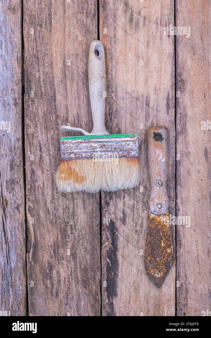 Old painting tools, brushes, spatulas Stock Photo - Alamy