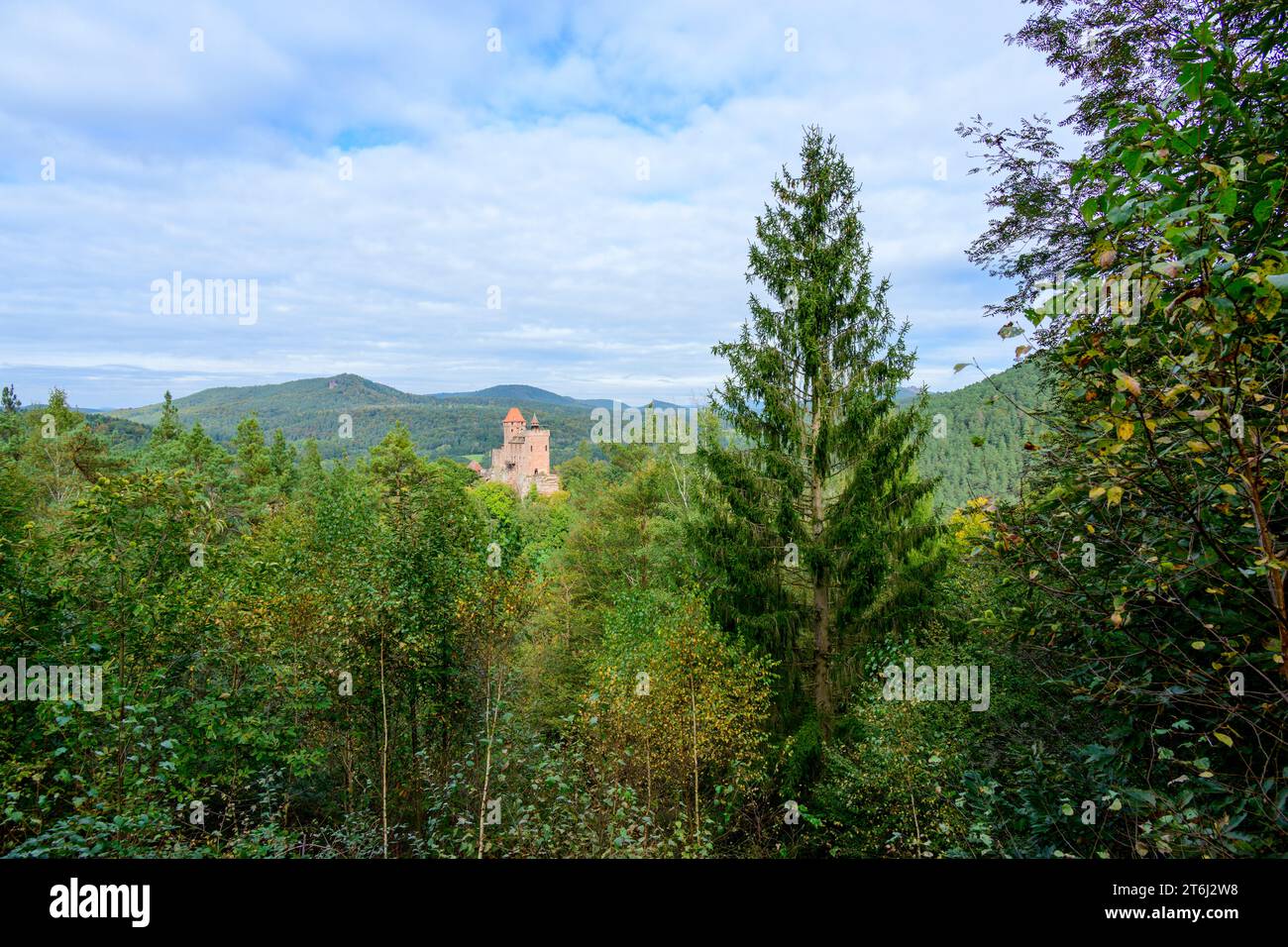 Is a medieval rock castle hi-res stock photography and images - Alamy