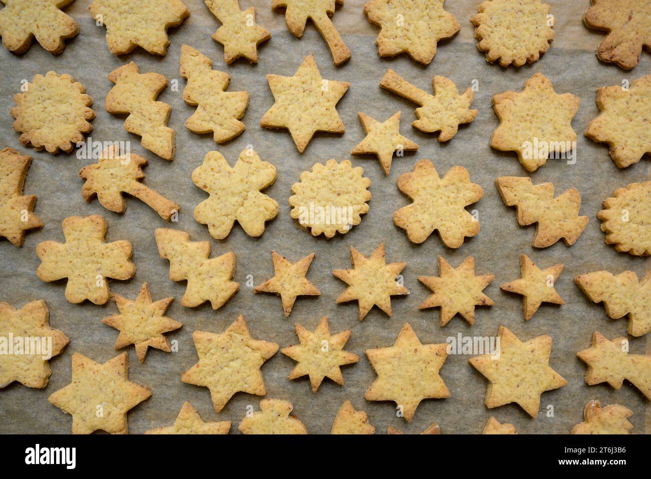 Self baking hi-res stock photography and images - Alamy