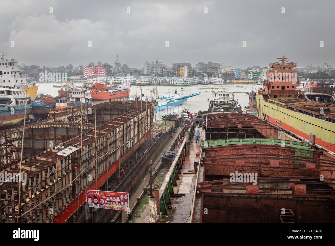 Shipyard, Dockyards, Dhaka, Bangladesh Stock Photo - Alamy