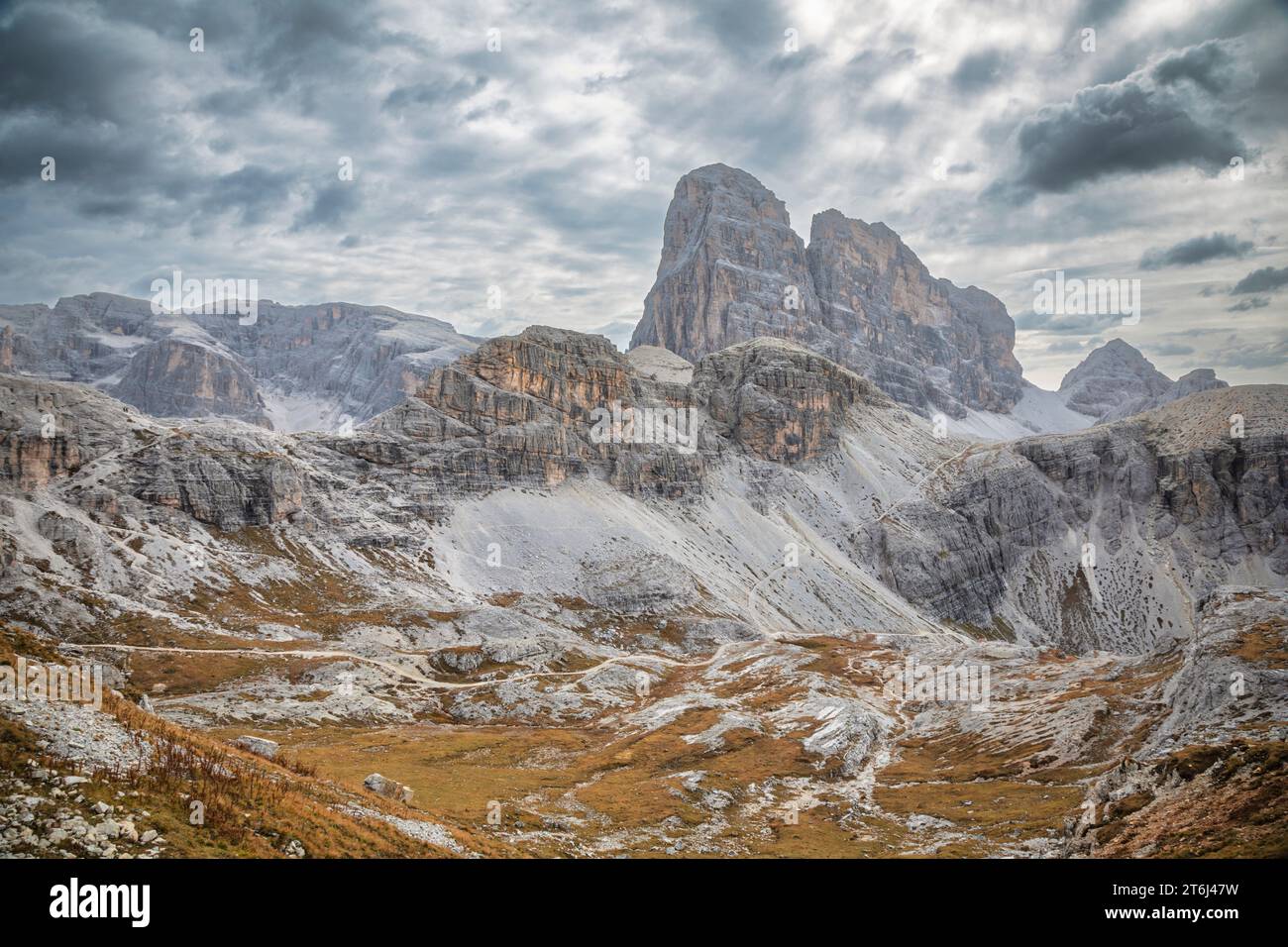 Border between provinces hi-res stock photography and images - Alamy