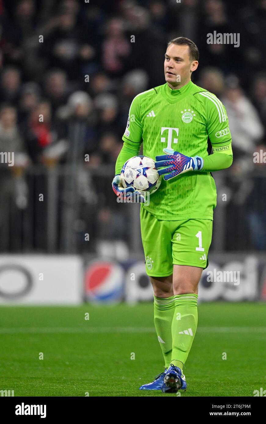 Goalkeeper Manuel Neuer FC Bayern Muenchen FCB (01) with ball ...