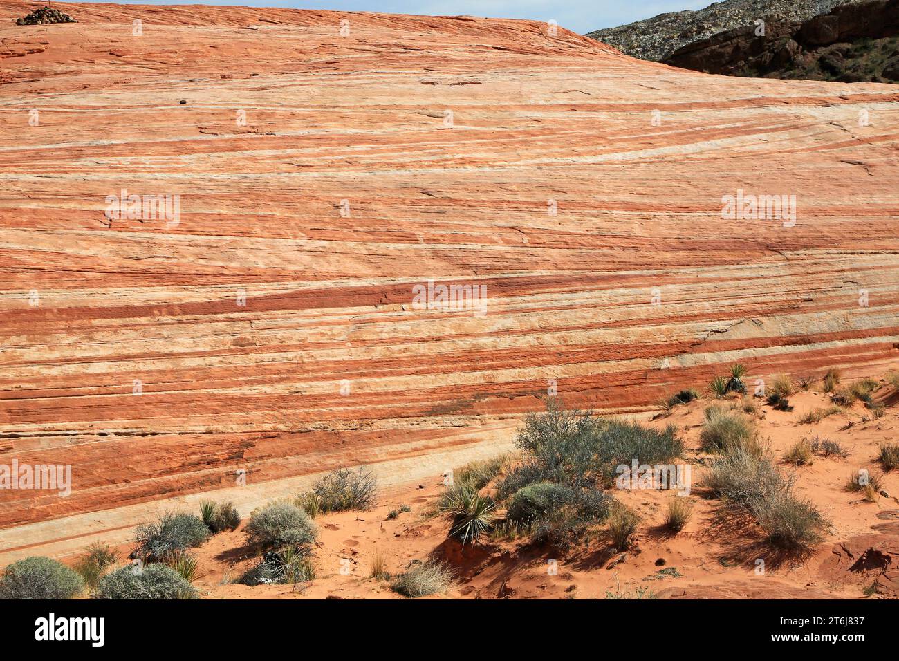 Cliff valley hi-res stock photography and images - Alamy