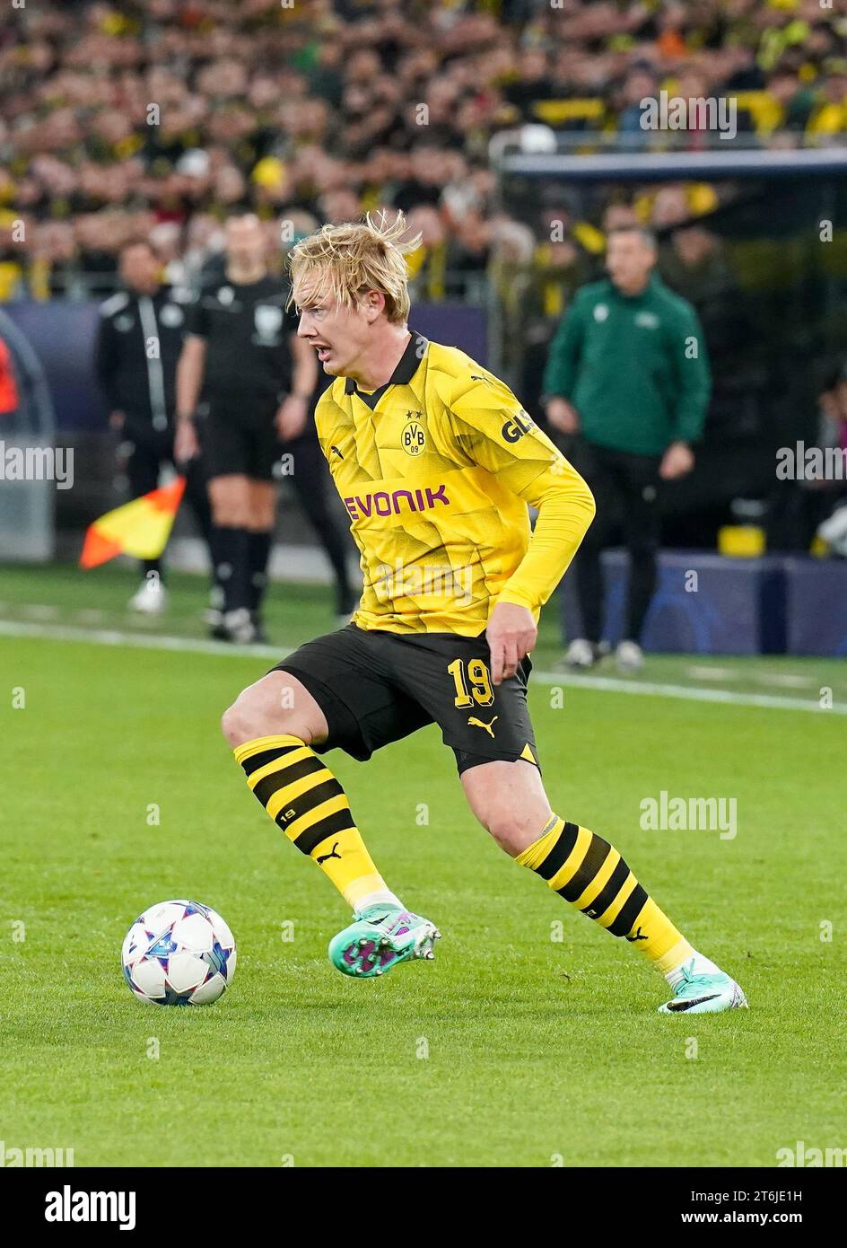 Dortmund, Germany. 07th Nov, 2023. Borussia Dortmund midfielder Julian ...