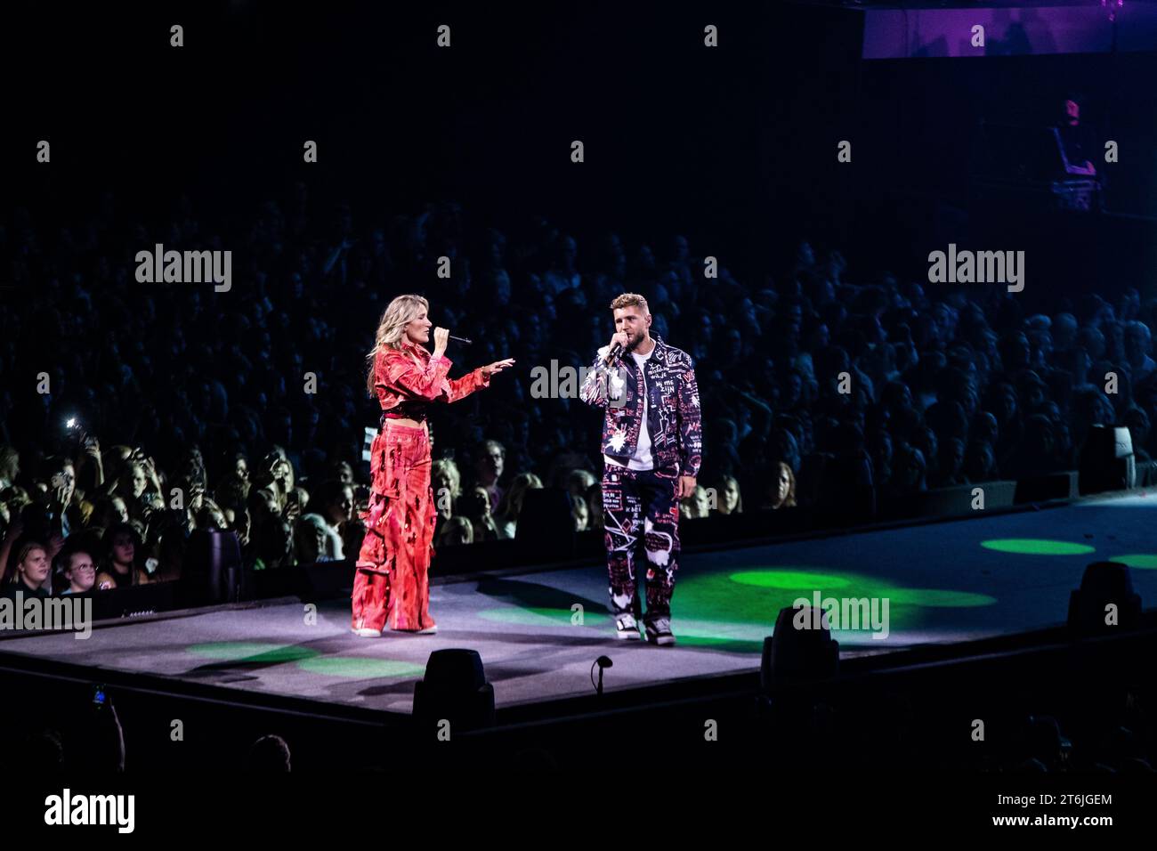 AMSTERDAM - The Dutch singing duo Suzan and Freek during their concert ...