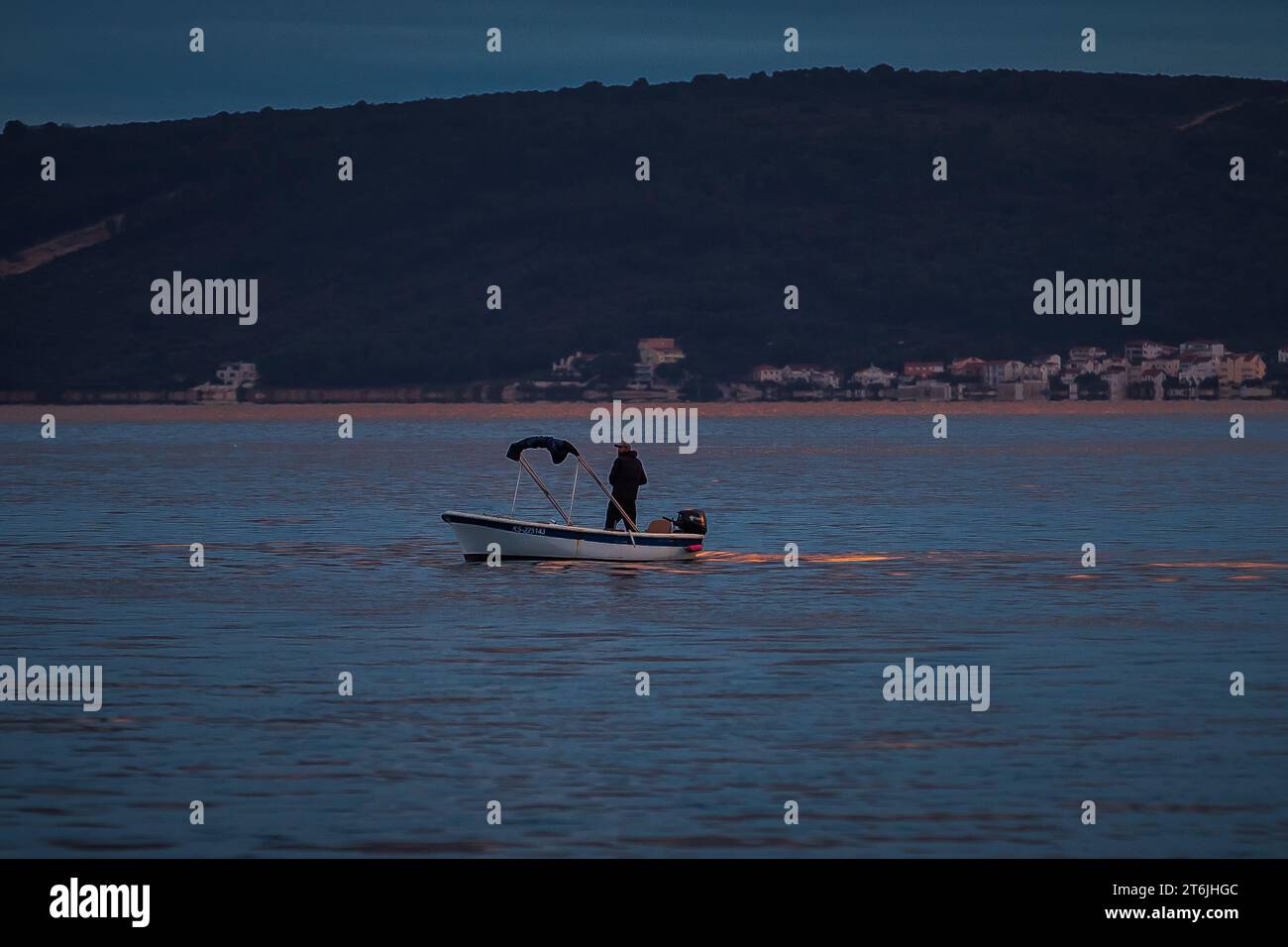 Split, Hrvatska. 10th Nov, 2023. Beautiful sunset seen above Split and ...