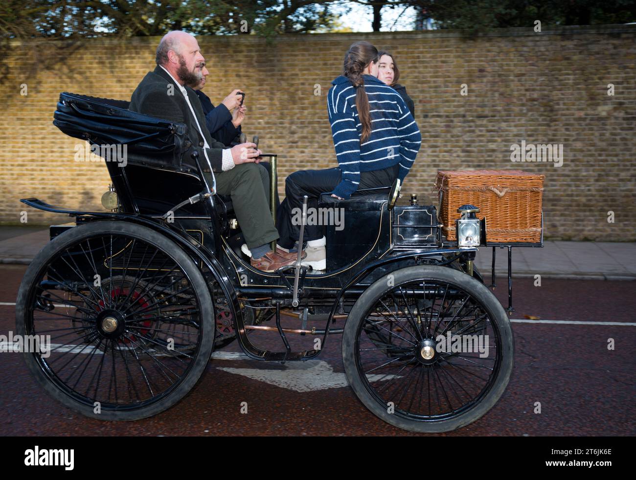 Entrant 17 1898 Peugeot London To Brighton Veteran Car Run Concours ...