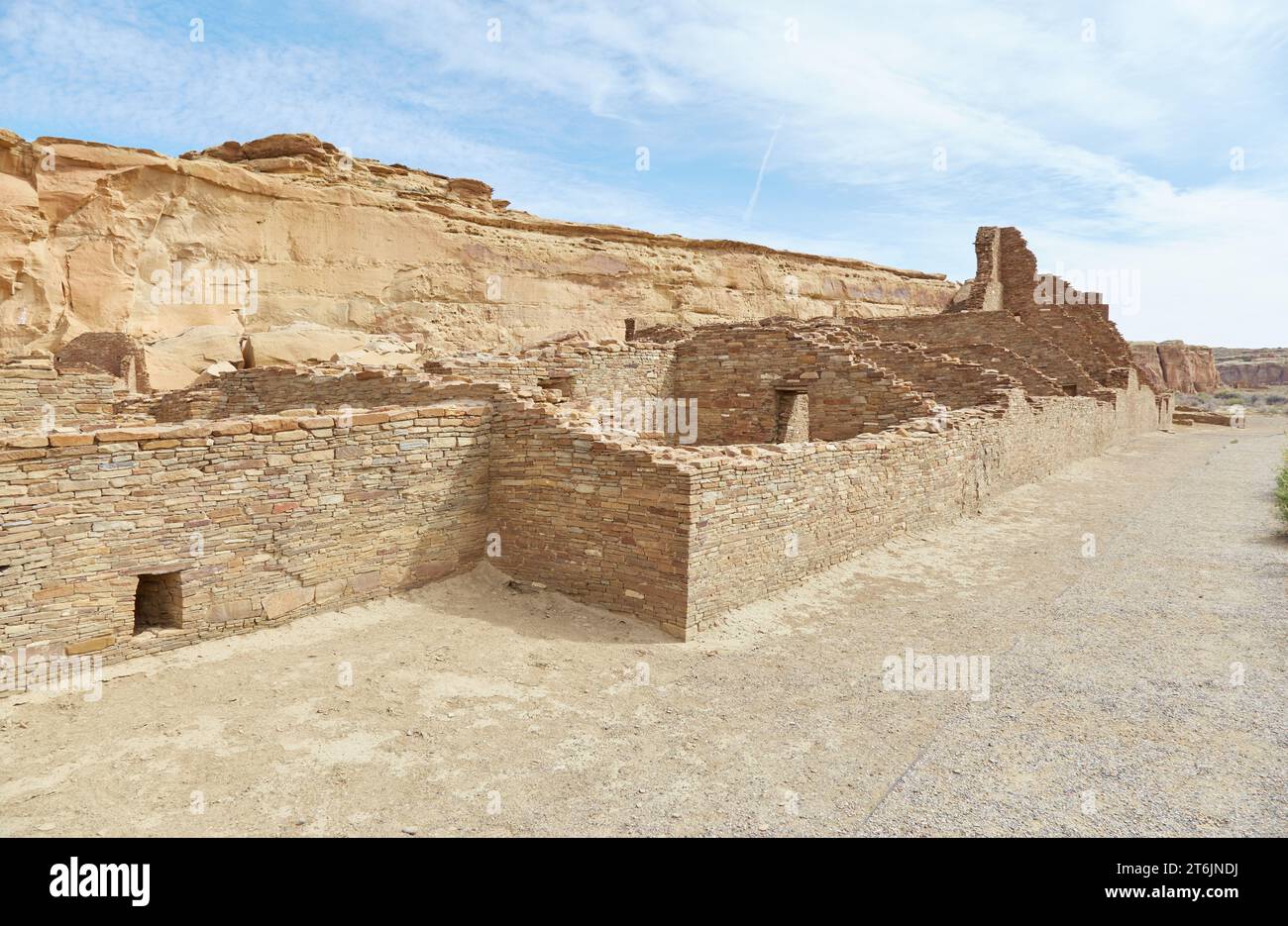 The Pueblo Bonito ruins at Chaco Canyon, New Mexico Stock Photo - Alamy