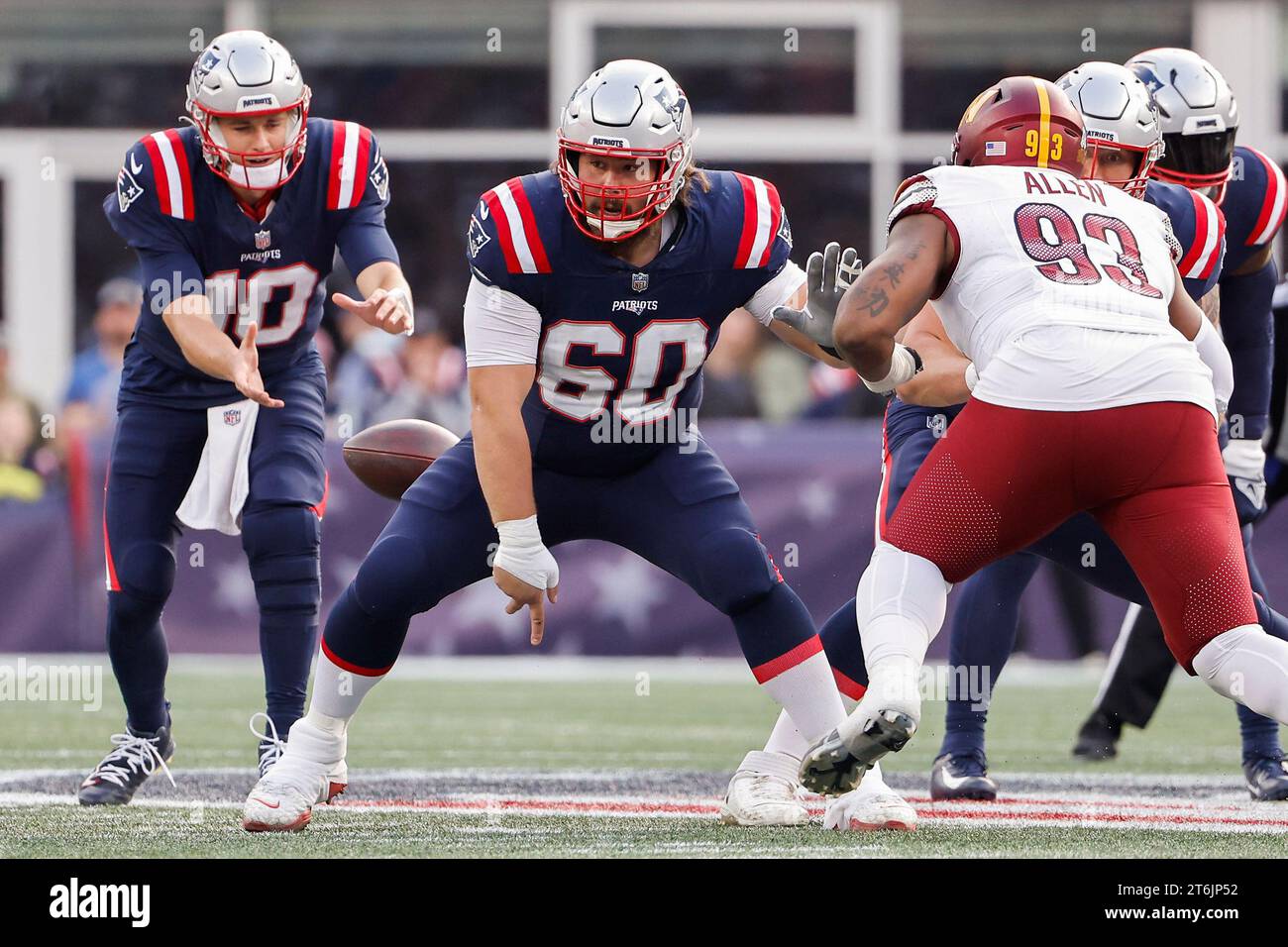 New England Patriots center David Andrews snaps the ball against the ...