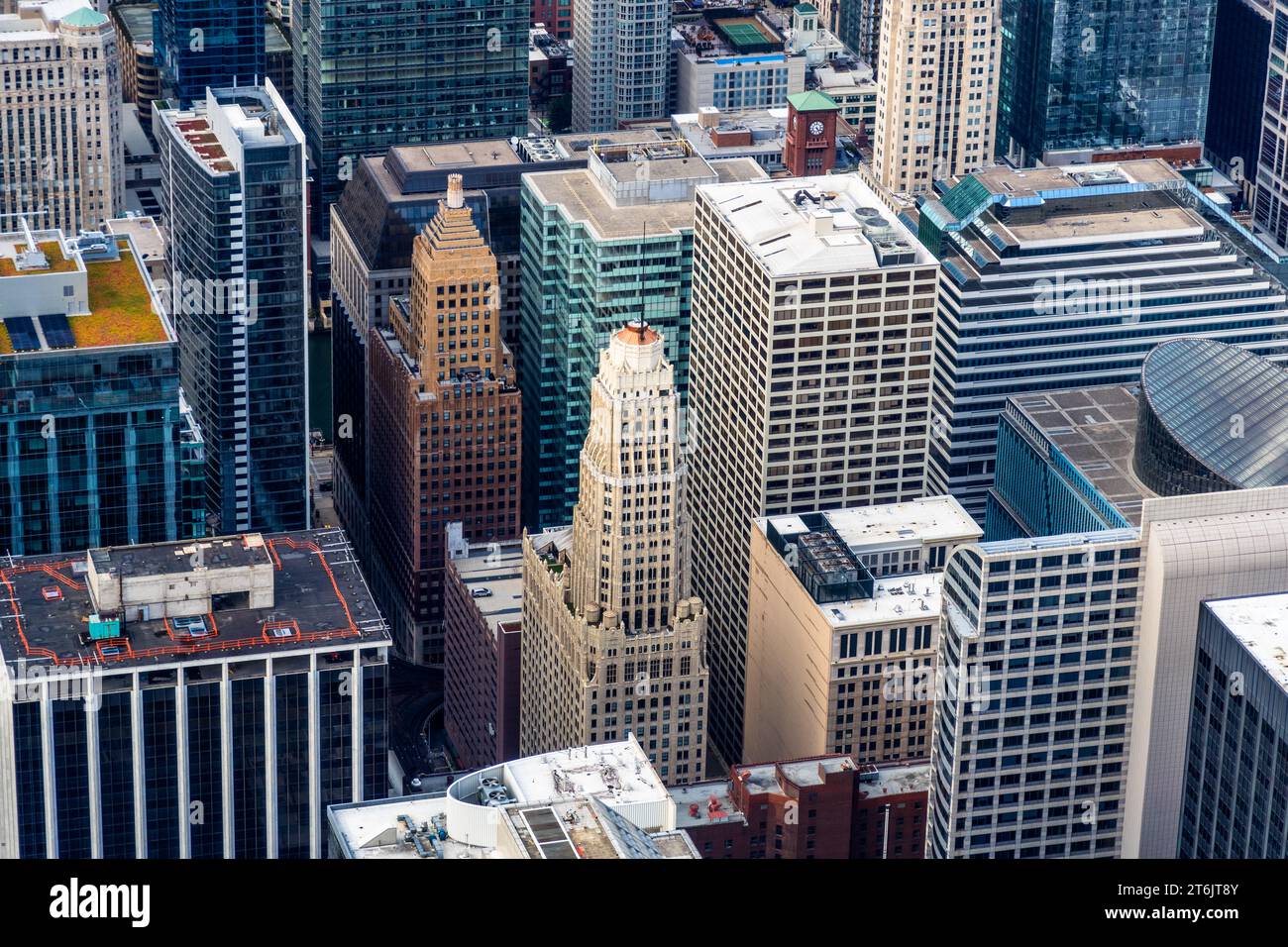 Cityscape from the top of the Willis Tower - View of Chicago from above ...