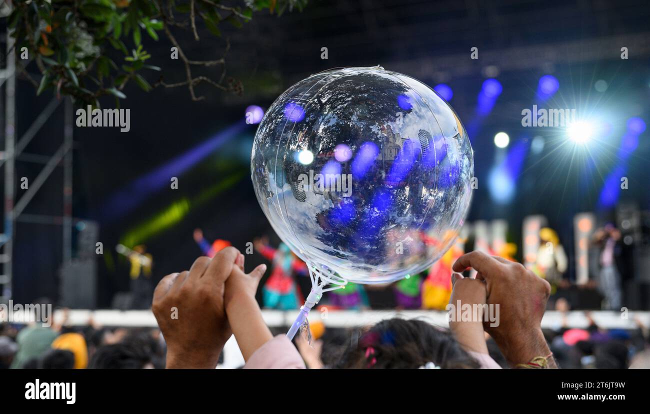 Child watching dance on stage hi-res stock photography and images - Alamy