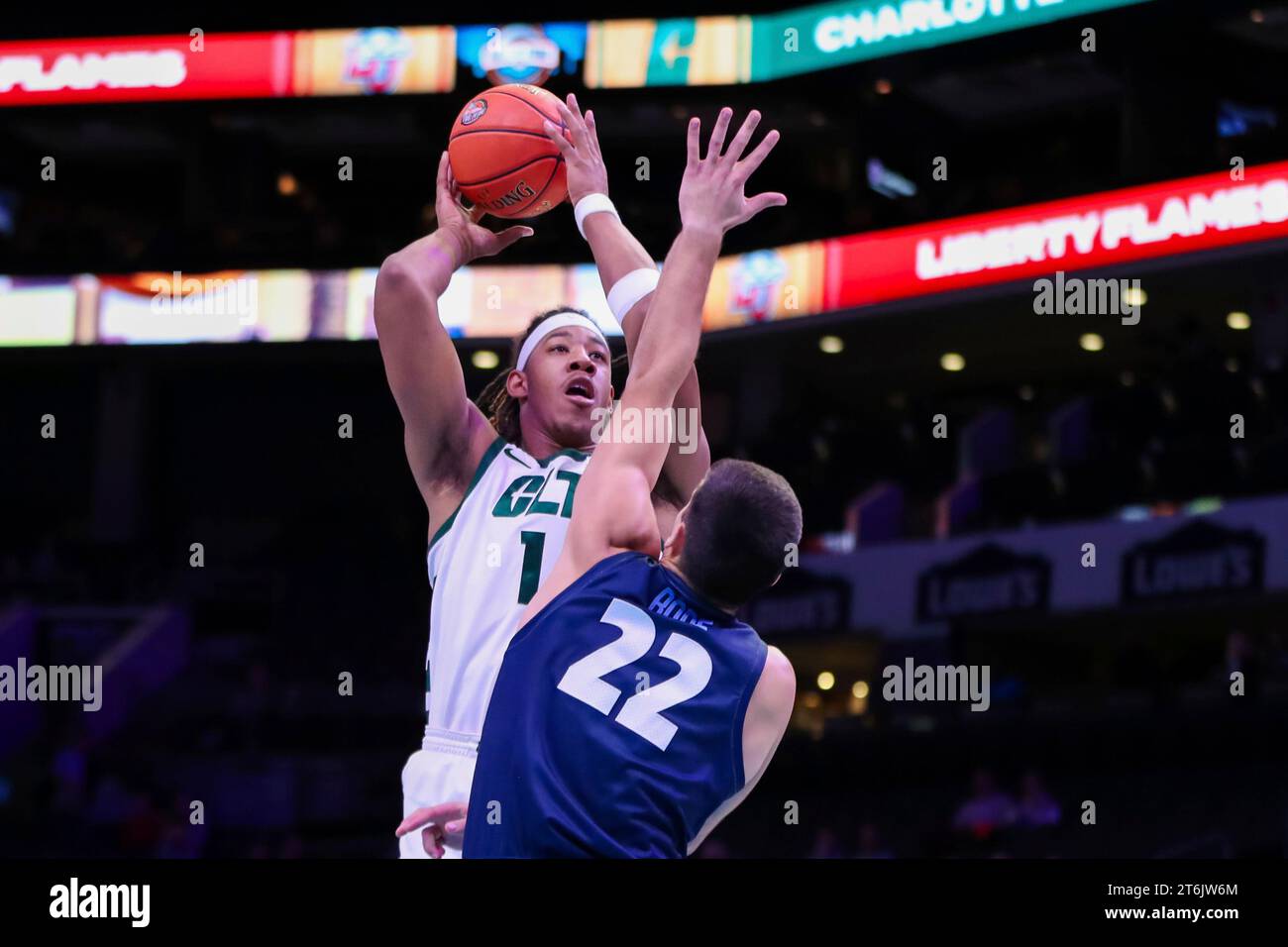 CHARLOTTE, NC - NOVEMBER 10: Dishon Jackson #1 of the Charlotte 49ers ...
