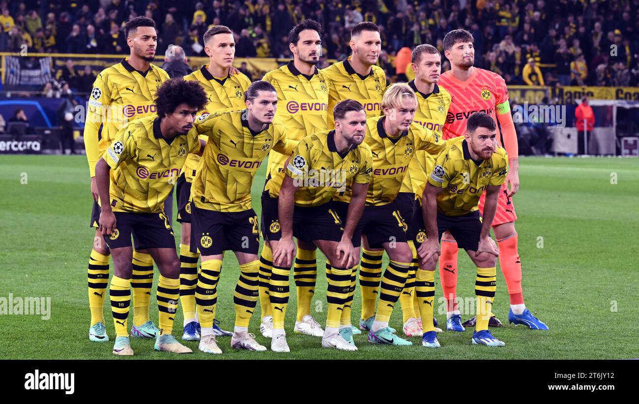 DORTMUND - (back l-r) Felix Nmecha of Borussia Dortmund, Nico Schlotterbeck of Borussia Dortmund ...