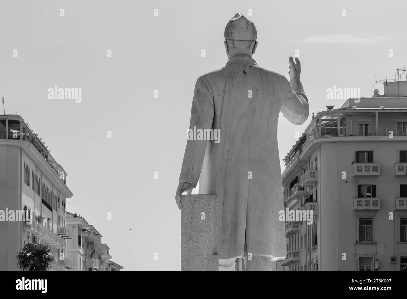 Thessaloniki, Greece - September 22, 2023 : The statue of Eleftherios ...