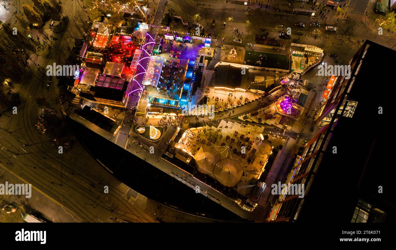 Manchester, UK. 10th November, 2023. Hundreds flock to Manchester's ...