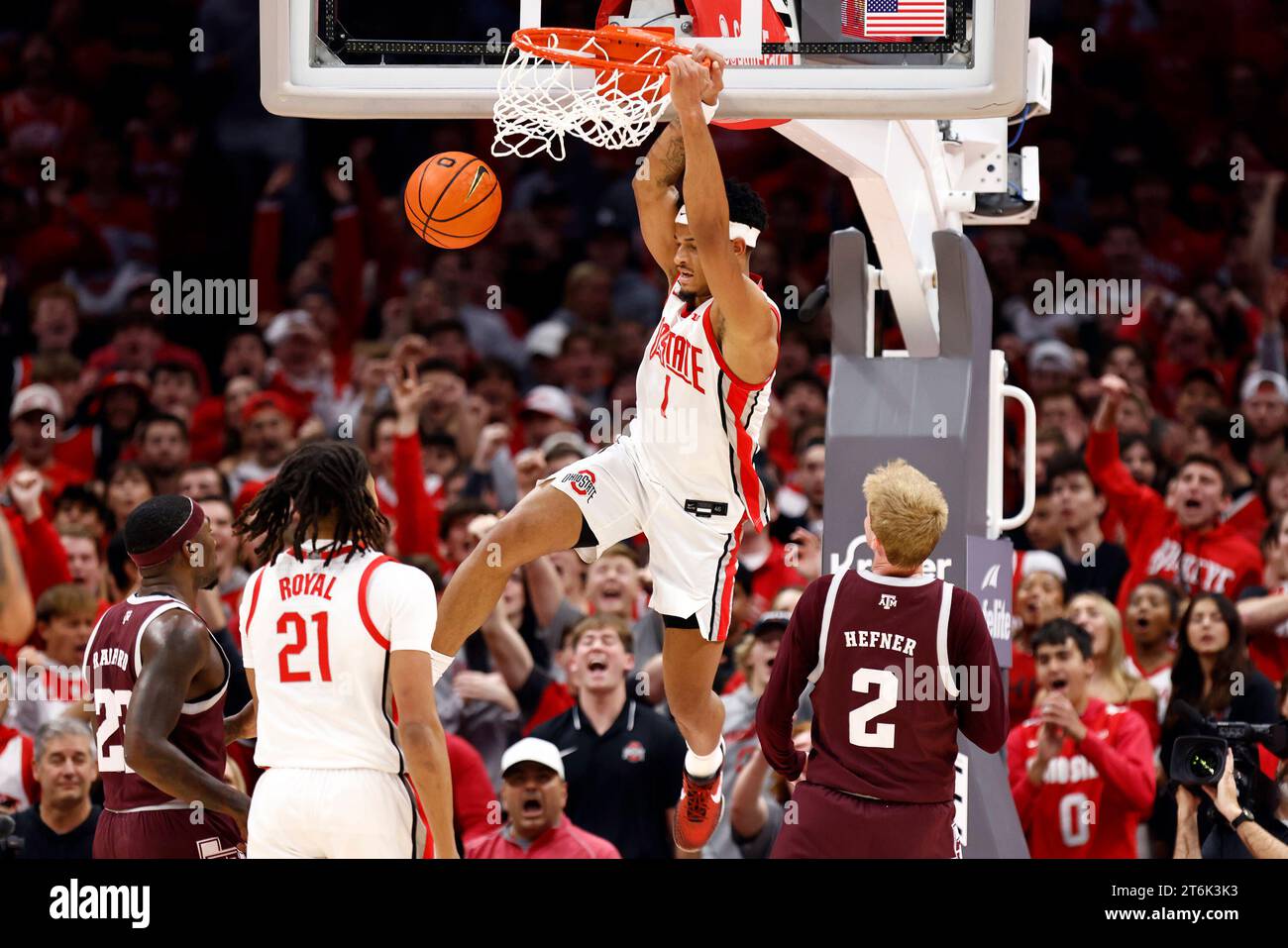 Ohio State guard Roddy Gayle (1) dunks in front of Texas A&M guard ...