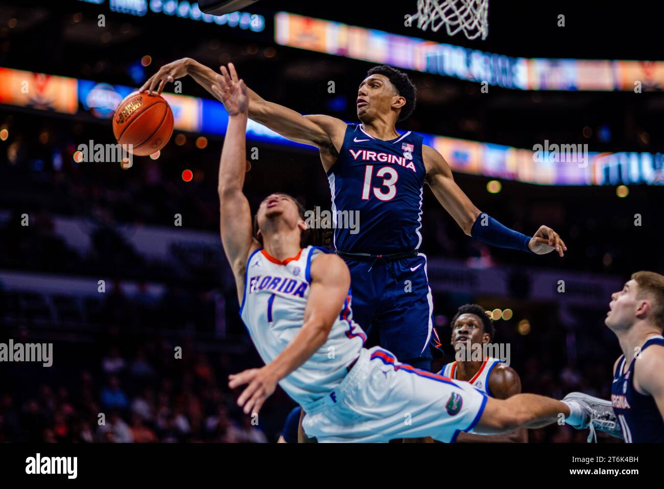November 10, 2023: Virginia Cavaliers guard Ryan Dunn (13) blocks the ...