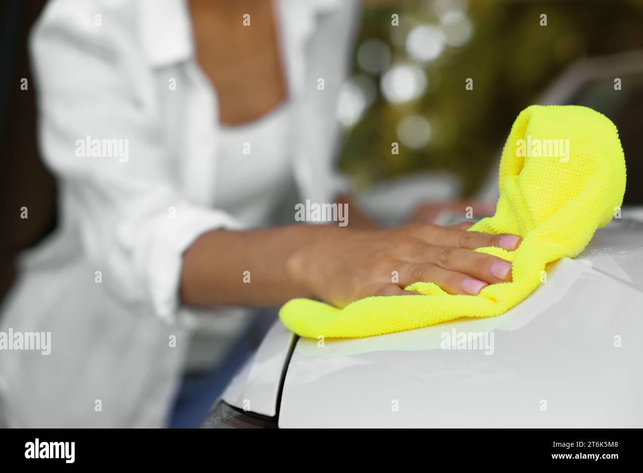 Self cleaning hood hi-res stock photography and images - Alamy