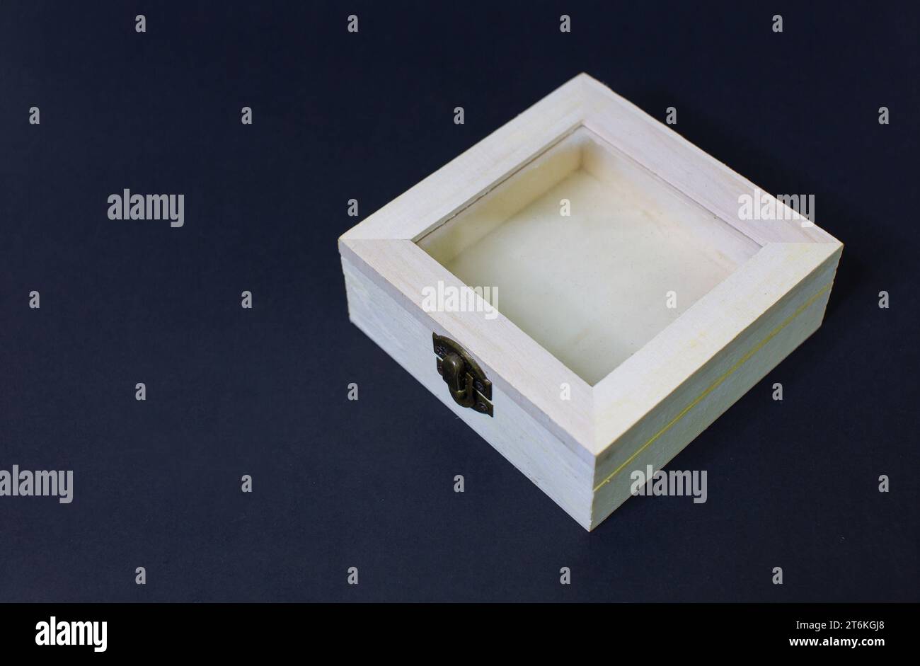 Locked container hi-res stock photography and images - Alamy