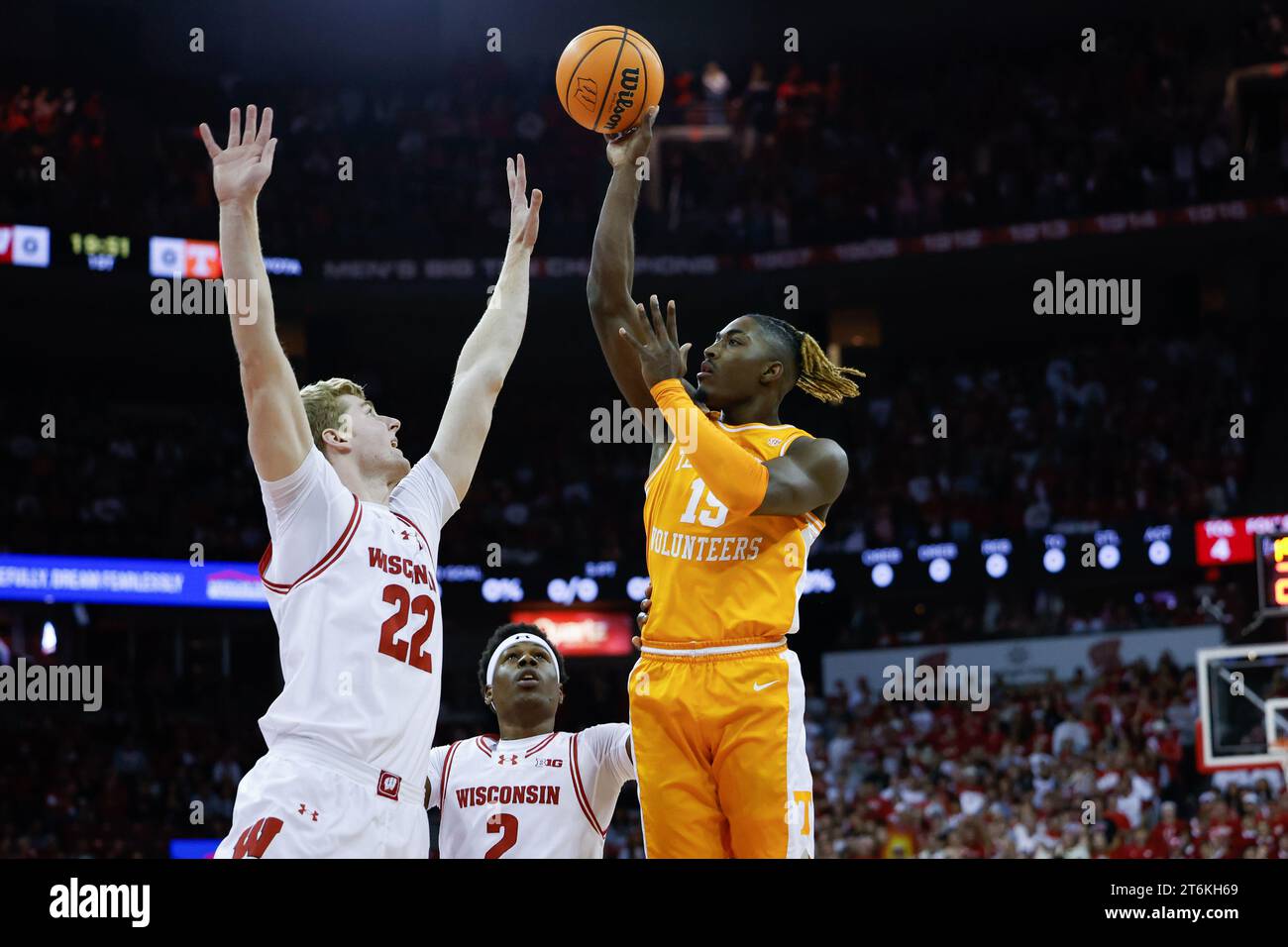 November 10, 2023: Tennessee Volunteers guard Jahmai Mashack (15) makes ...
