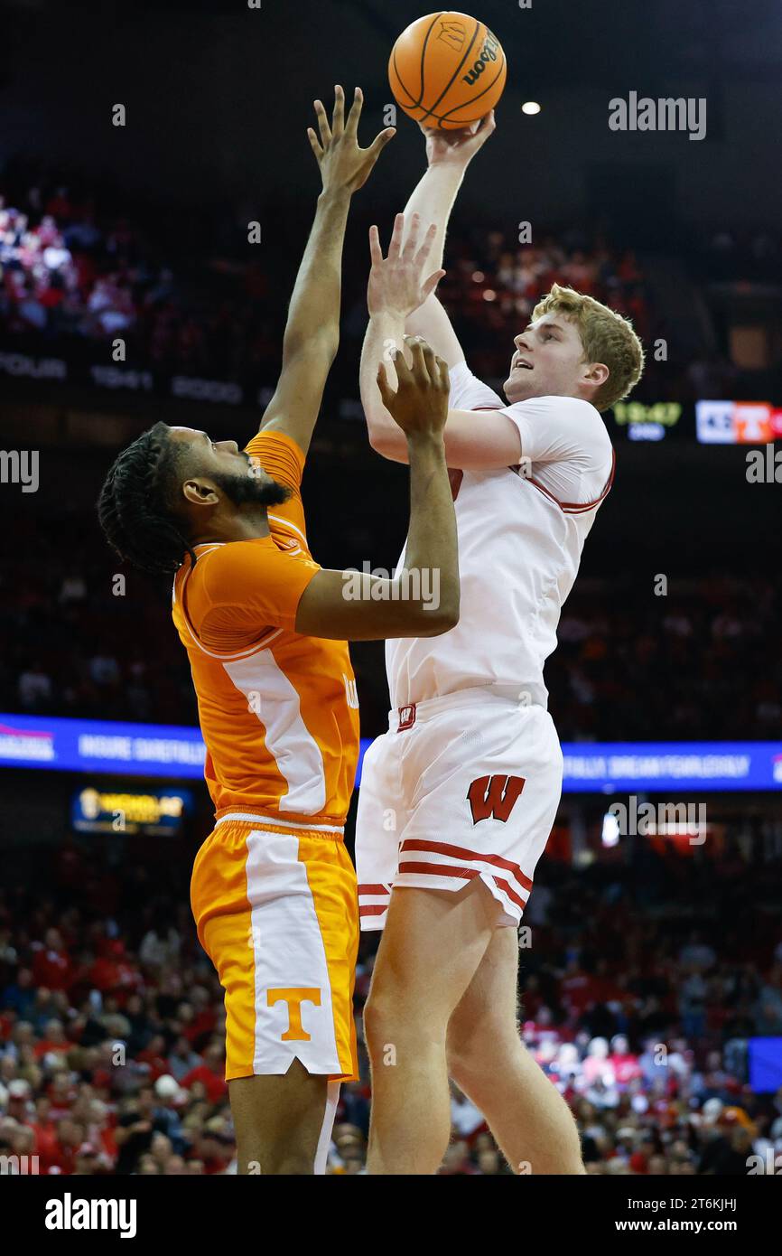 November 10, 2023: Wisconsin Badgers forward Steven Crowl (22) makes a ...