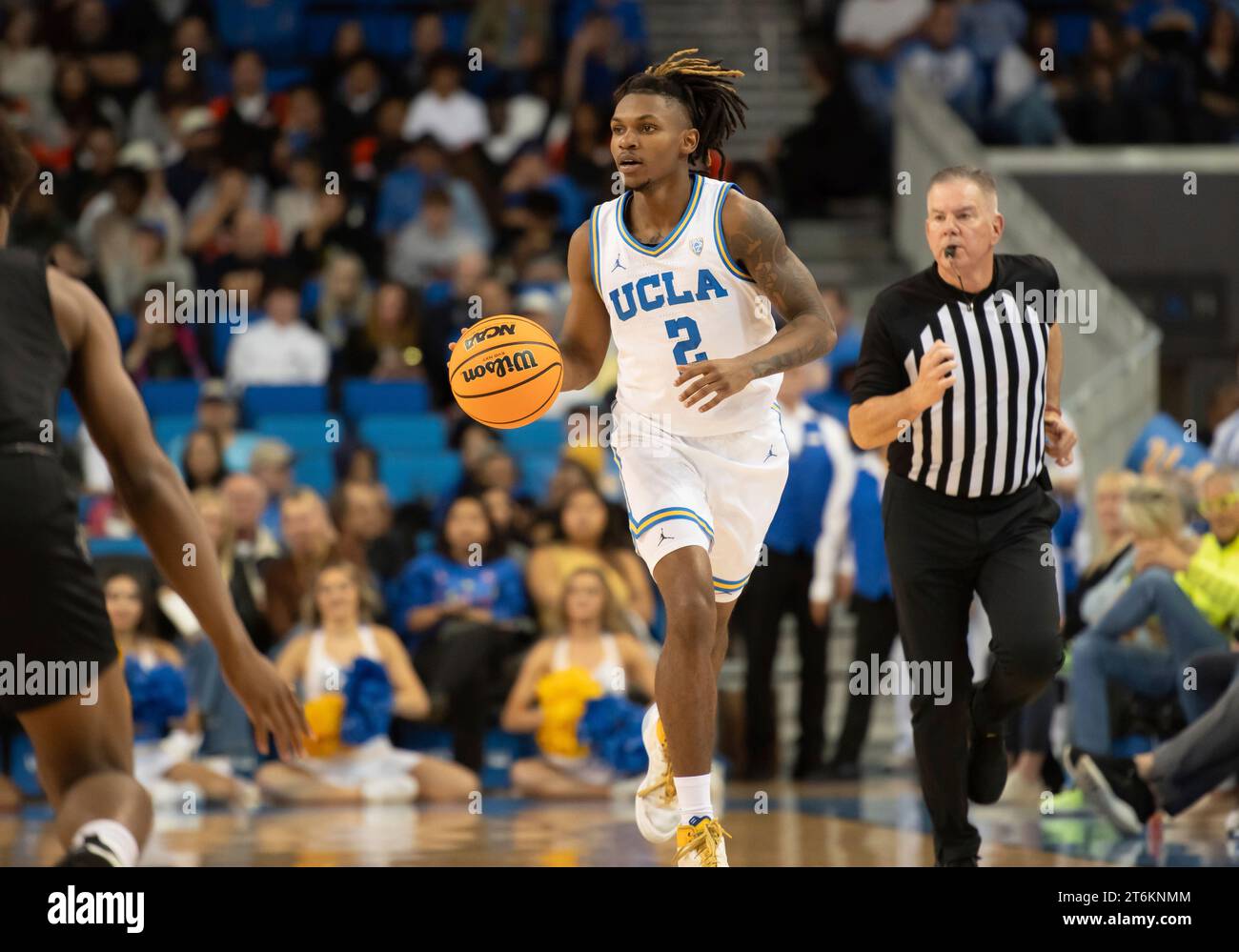 LOS ANGELES, CA - NOVEMBER 10: UCLA Bruins guard Dylan Andrews (2 ...