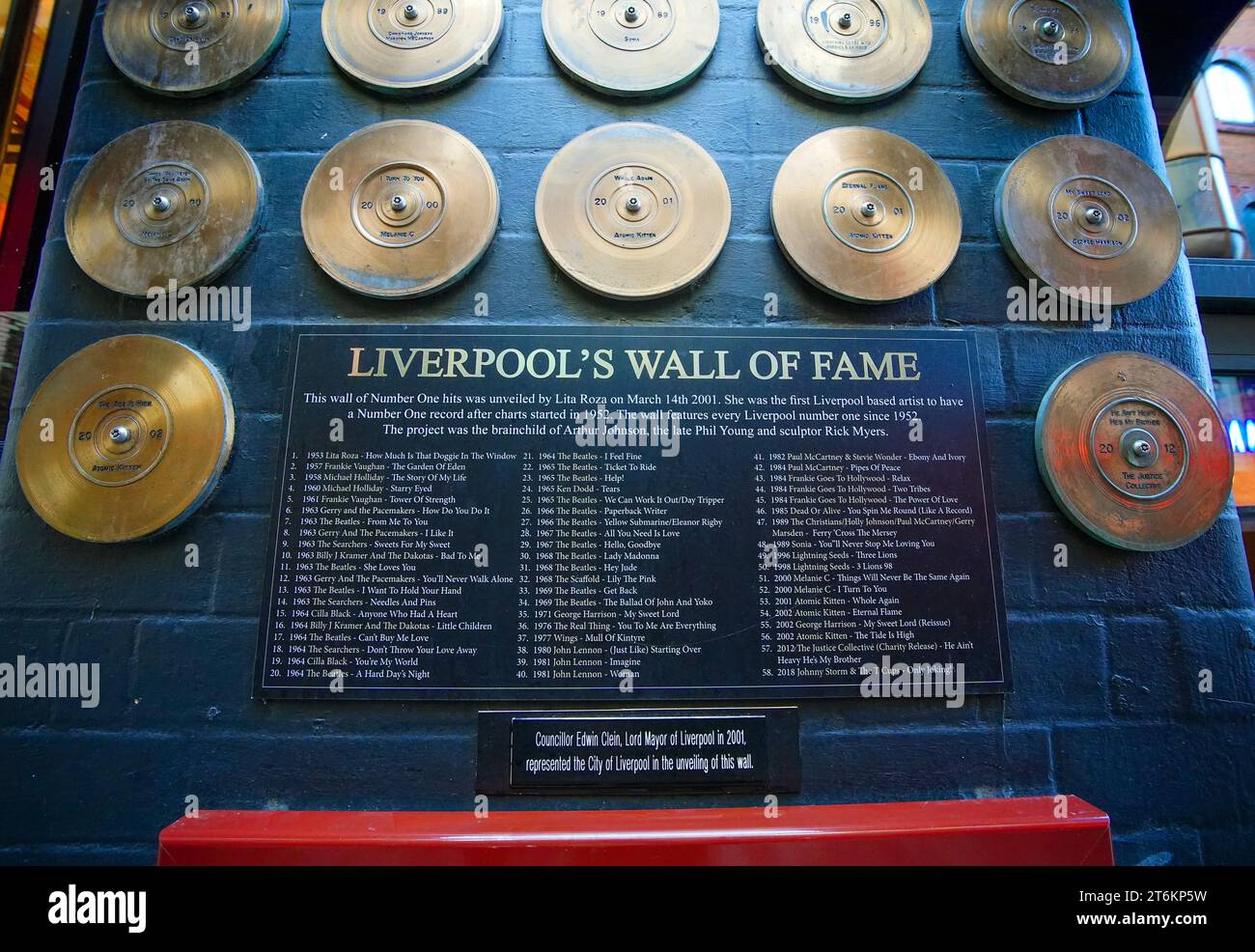Liverpool music wall fame hi-res stock photography and images - Alamy