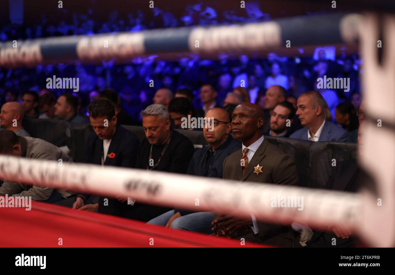 Brighton, UK 10th November, 2023 : Chris Eubanks Senior watches the ...