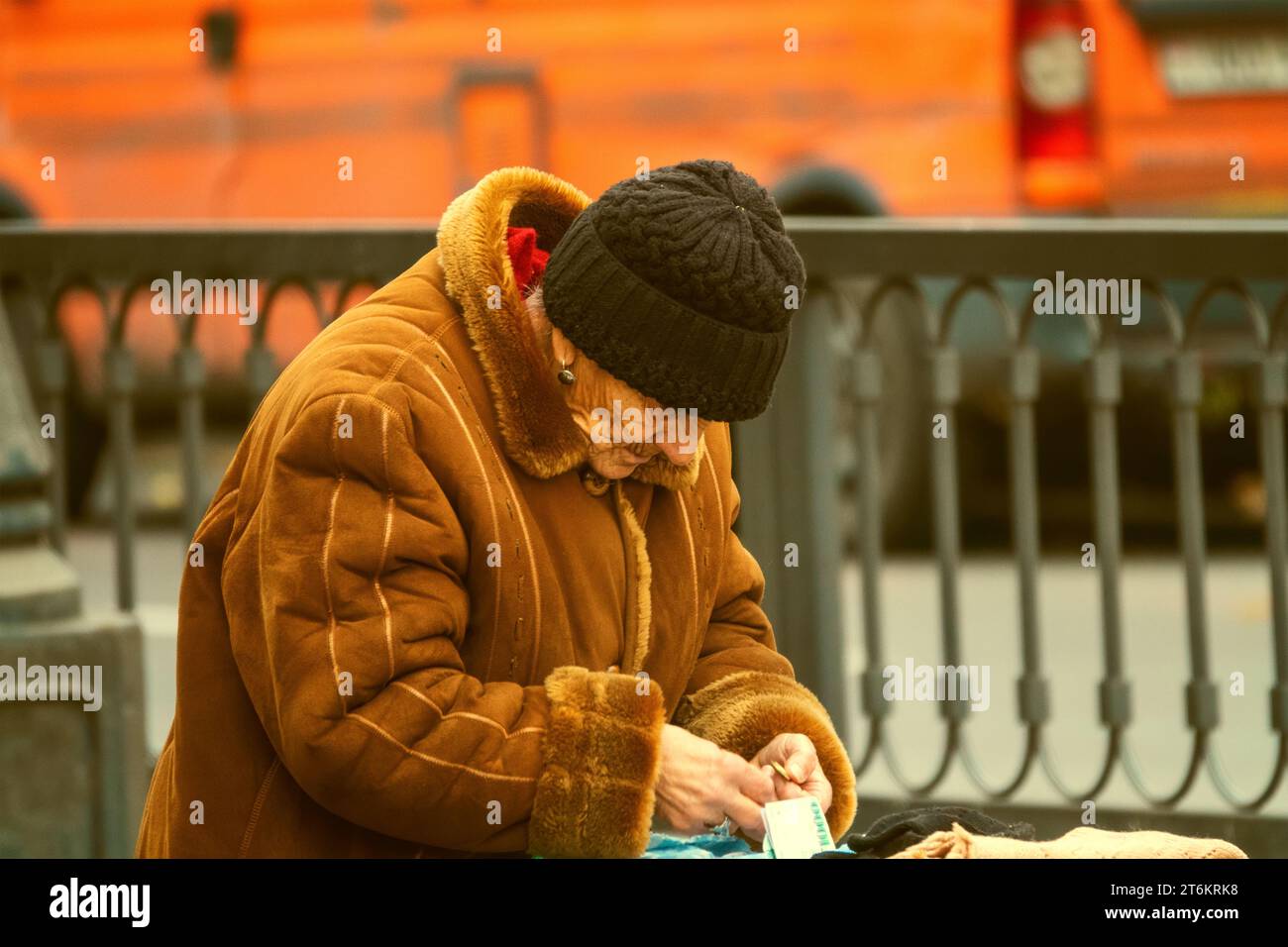 Elderly barely hi-res stock photography and images - Alamy