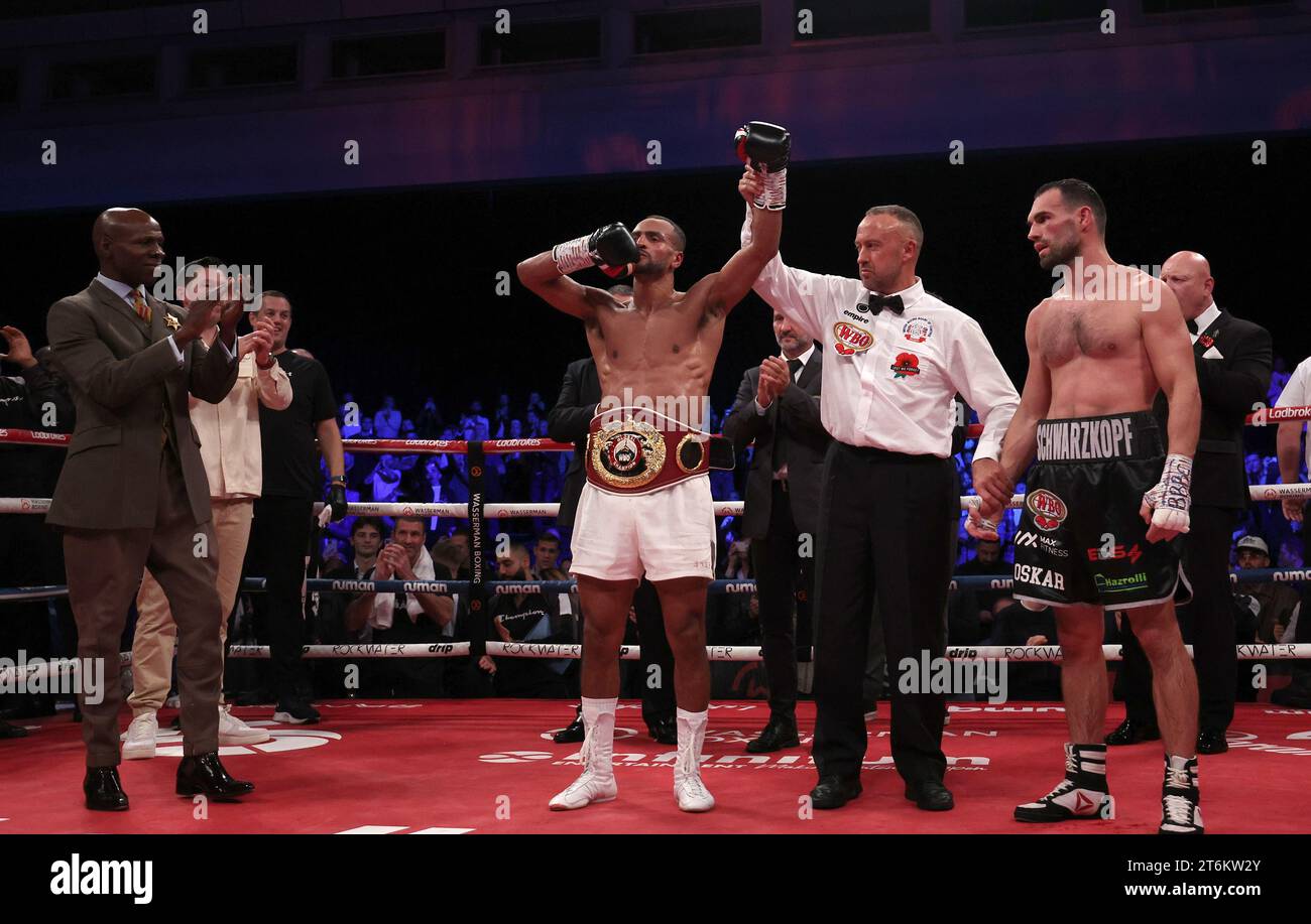 Super lightweight hi-res stock photography and images - Alamy