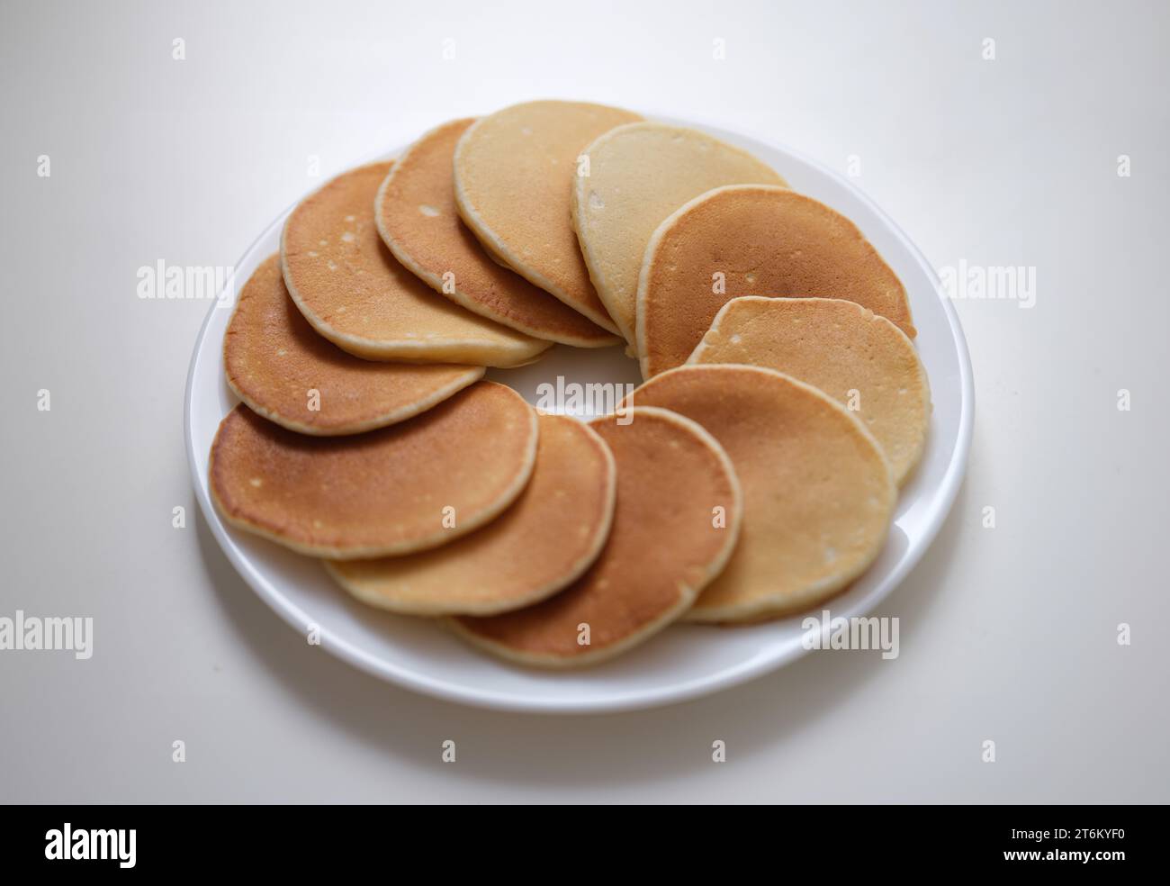 Flour sweet round fritters hi-res stock photography and images - Alamy