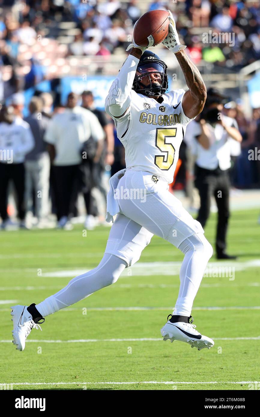 Colorado Buffaloes wide receiver Jimmy Horn Jr. (5) catches a pass ...